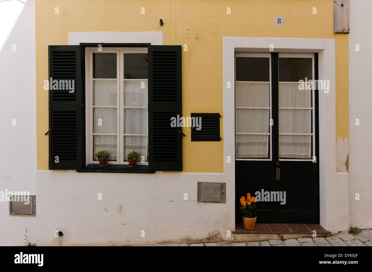 Facade traditional spanish house hi-res stock photography and images ...