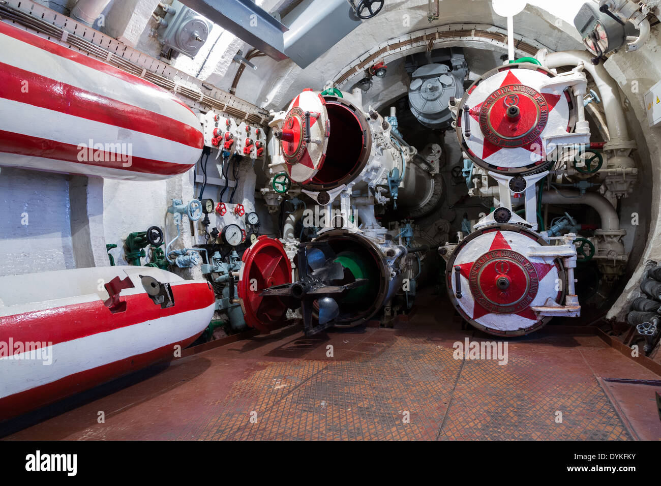 Submarine torpedo boat hi-res stock photography and images - Alamy