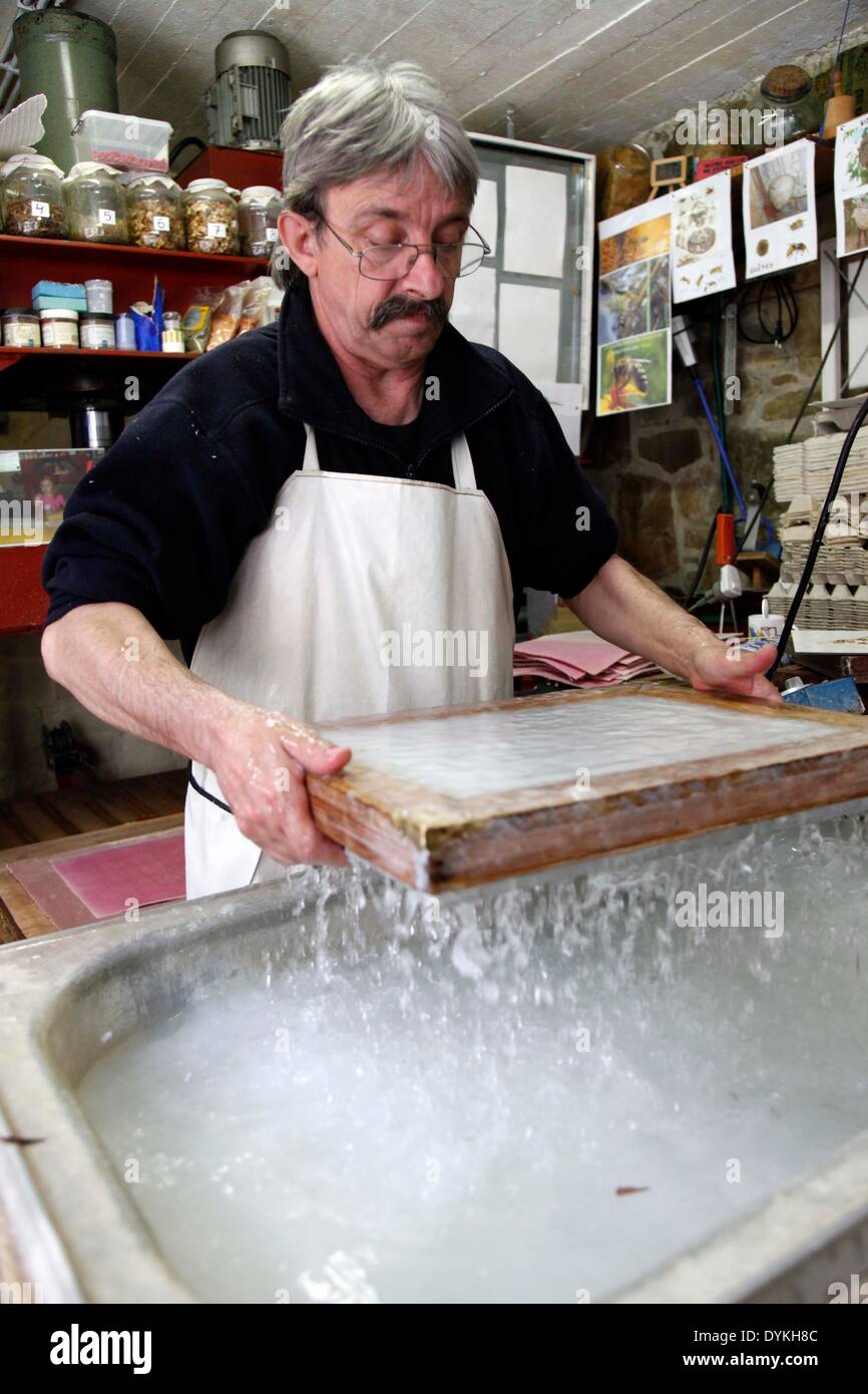 Lefer hi-res stock photography and images - Alamy