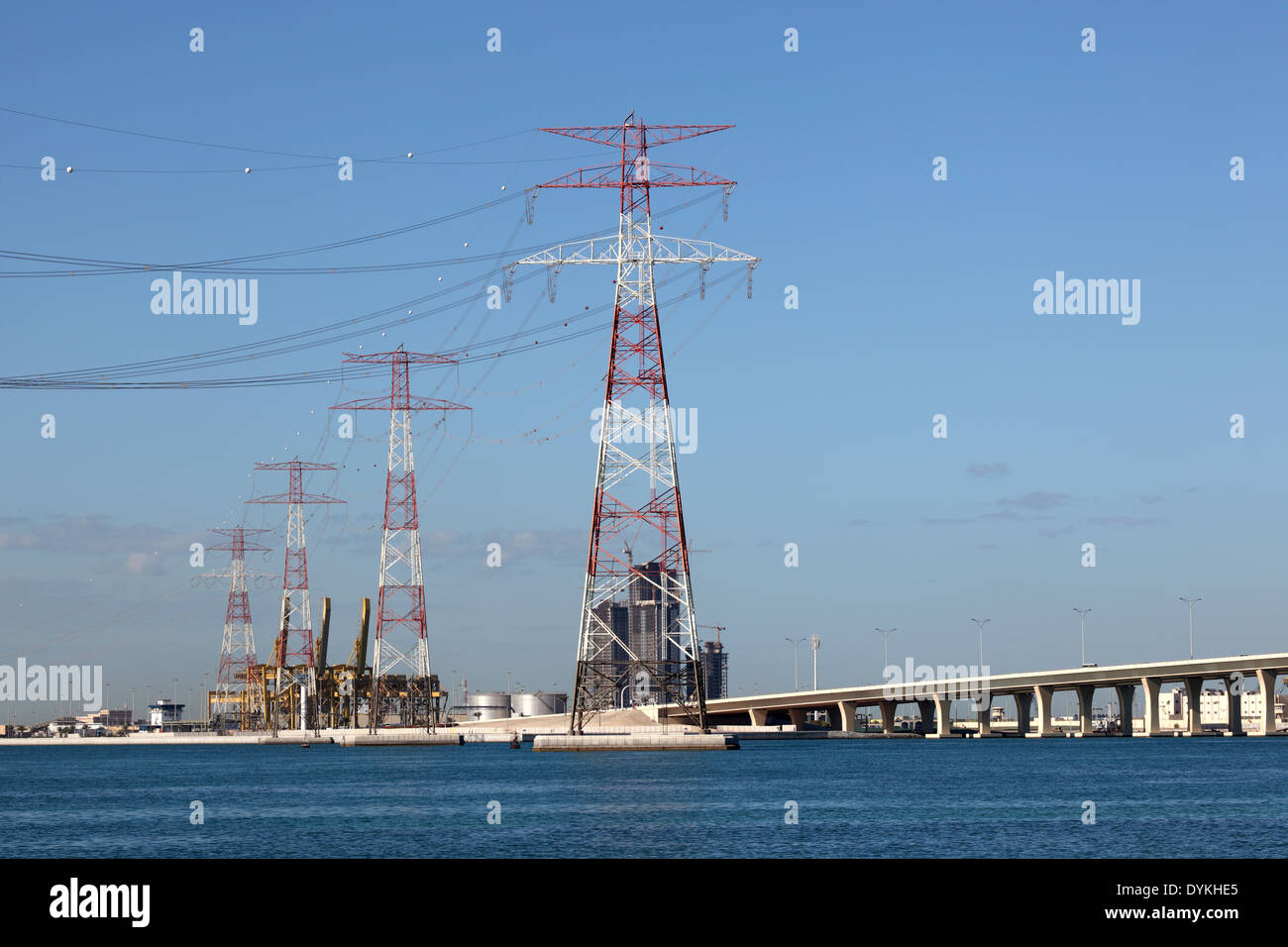 Electricity pylons in Abu Dhabi, United Arab Emirates Stock Photo - Alamy
