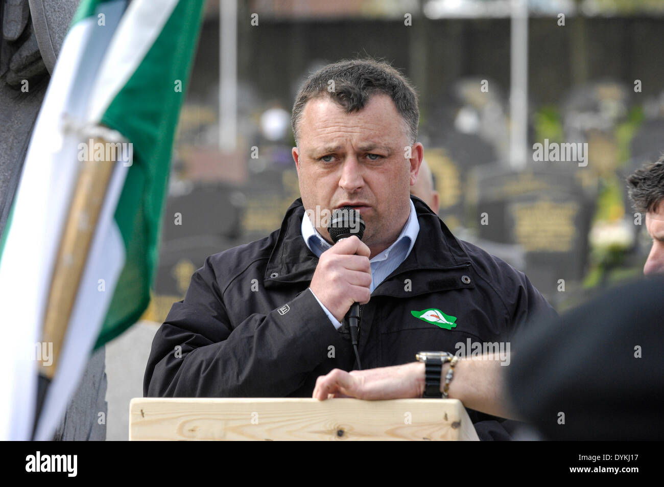 Derry city cemetery hi-res stock photography and images - Alamy