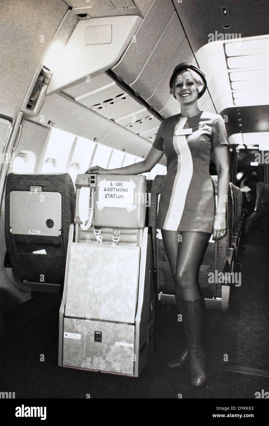 This photograph shows a PSA Airlines aircraft, which was a regional ...