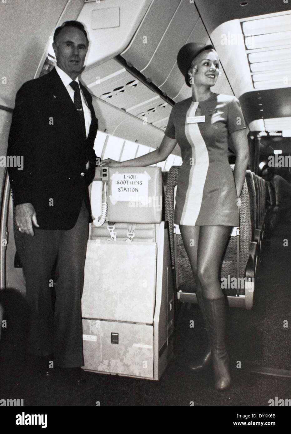 This image features an aircraft from PSA Airlines, known for its ...