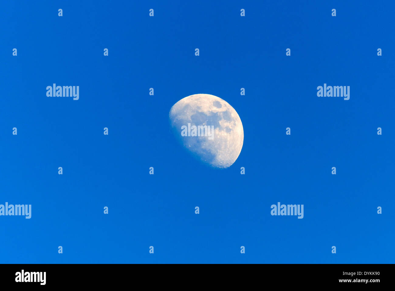 Mond hi-res stock photography and images - Alamy