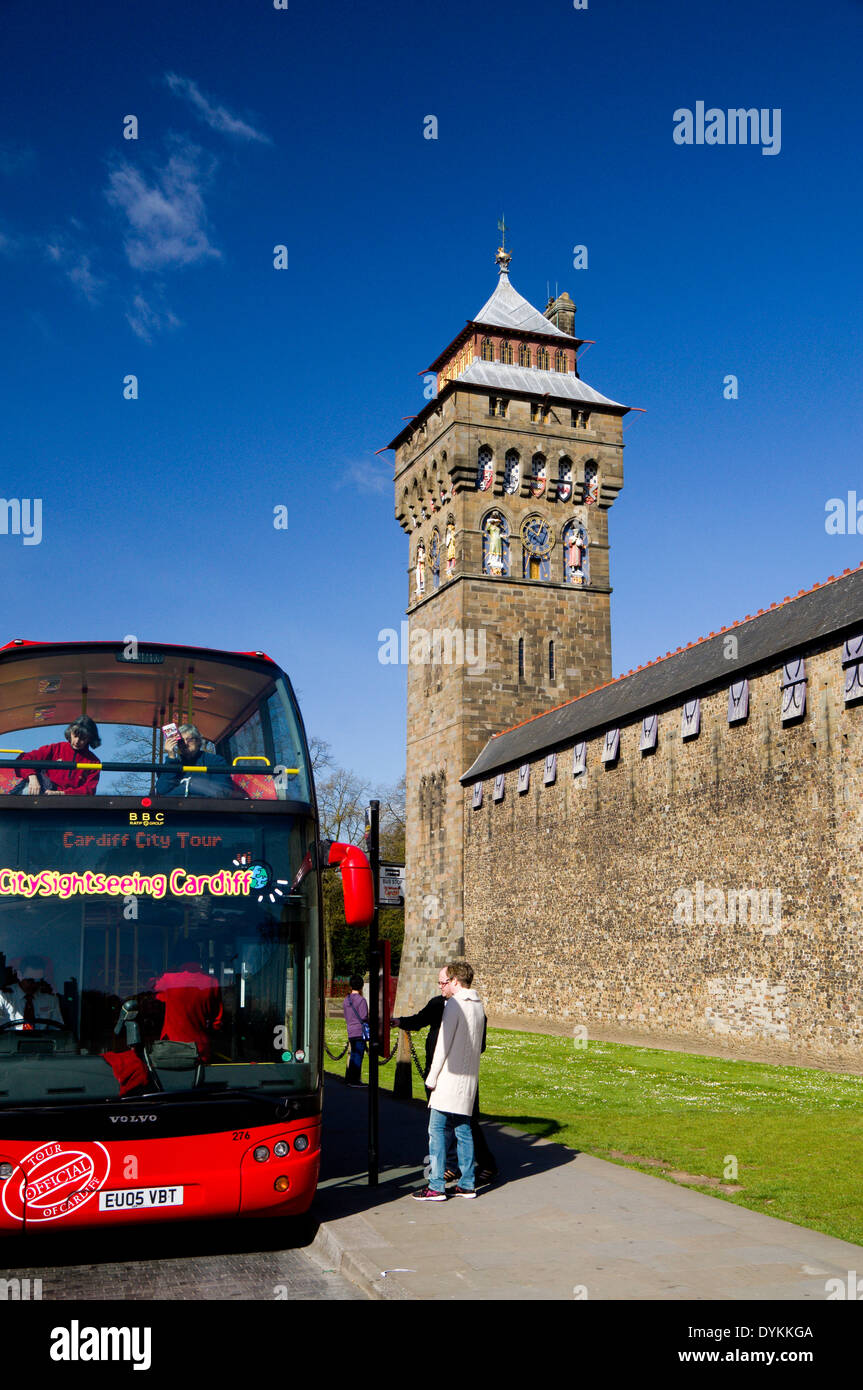 Bute tour bus hi-res stock photography and images - Alamy