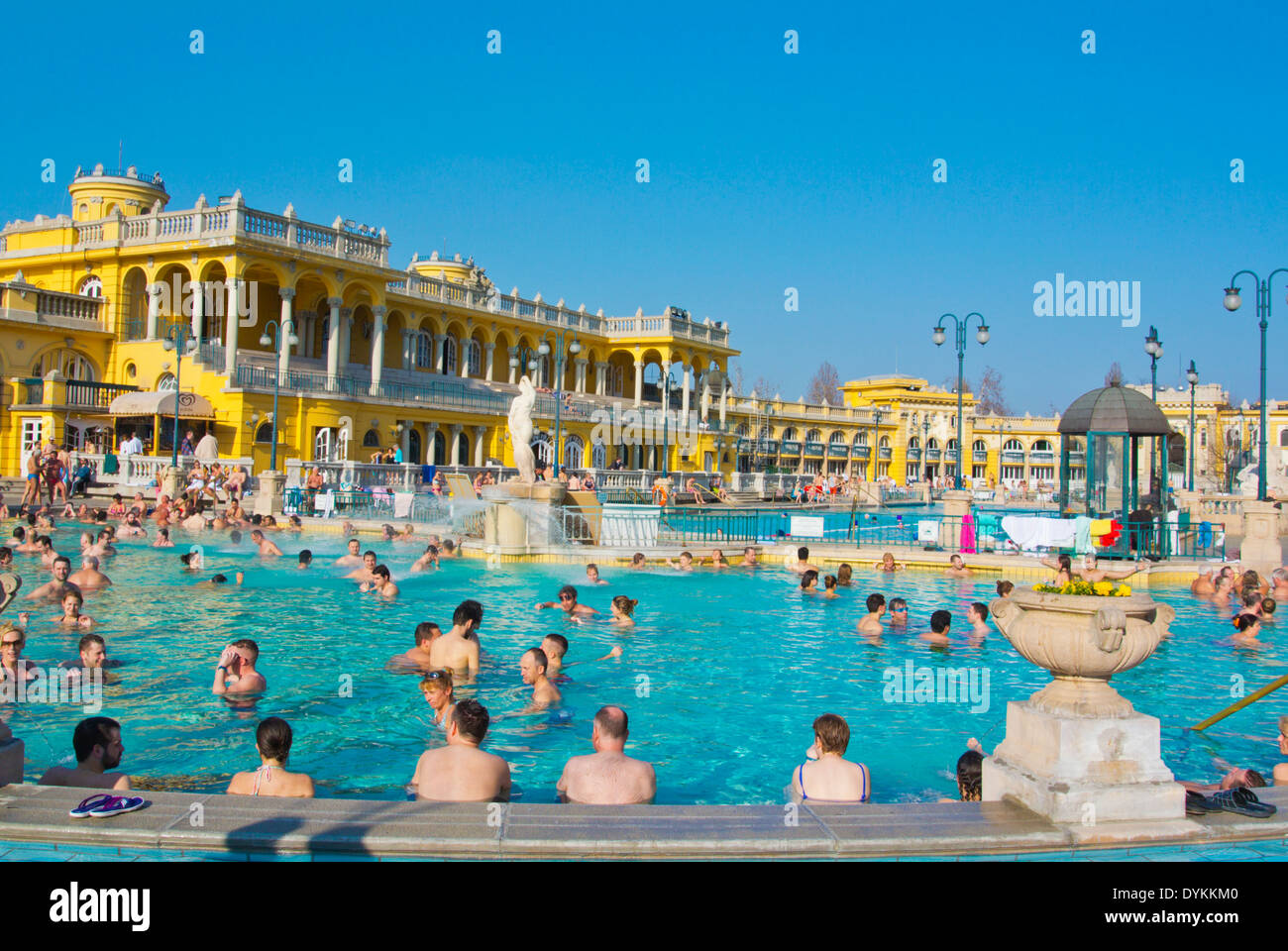 Outdoor thermal pools, Szechenyi furdo bath, Varosliget the city park ...