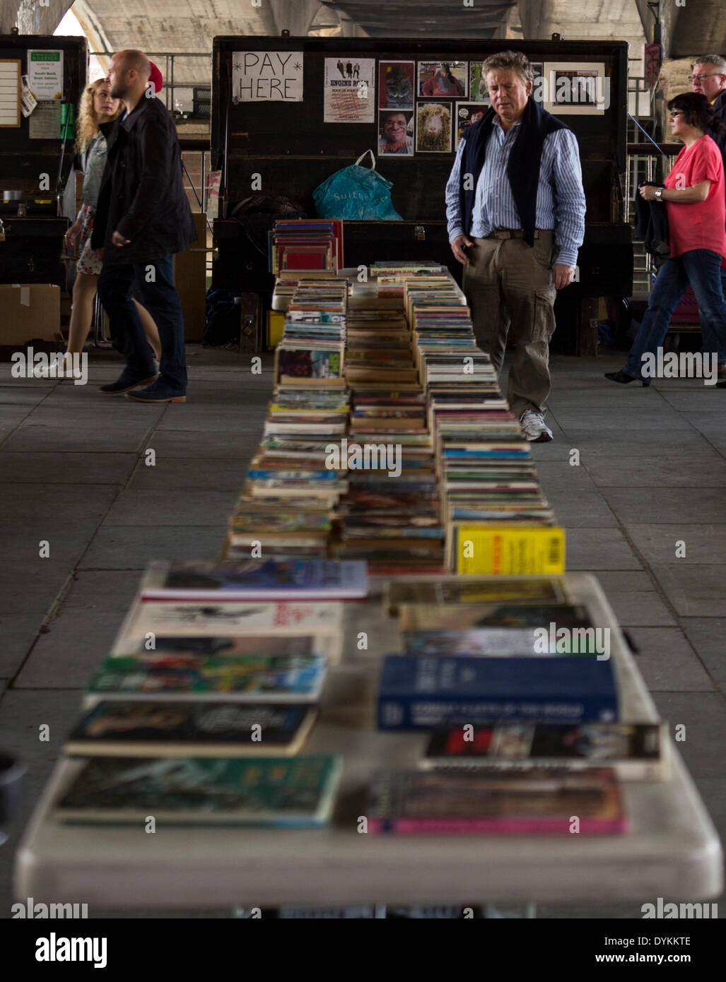 Page 21 alamy hi-res stock photography and images - Alamy