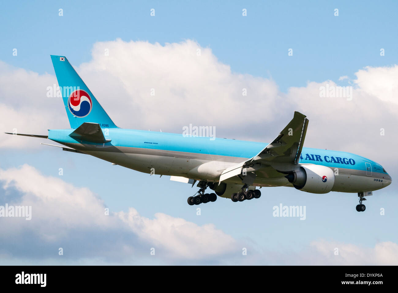 Side view of a Korean Air Cargo Boeing 777 cargo plane on approach to ...