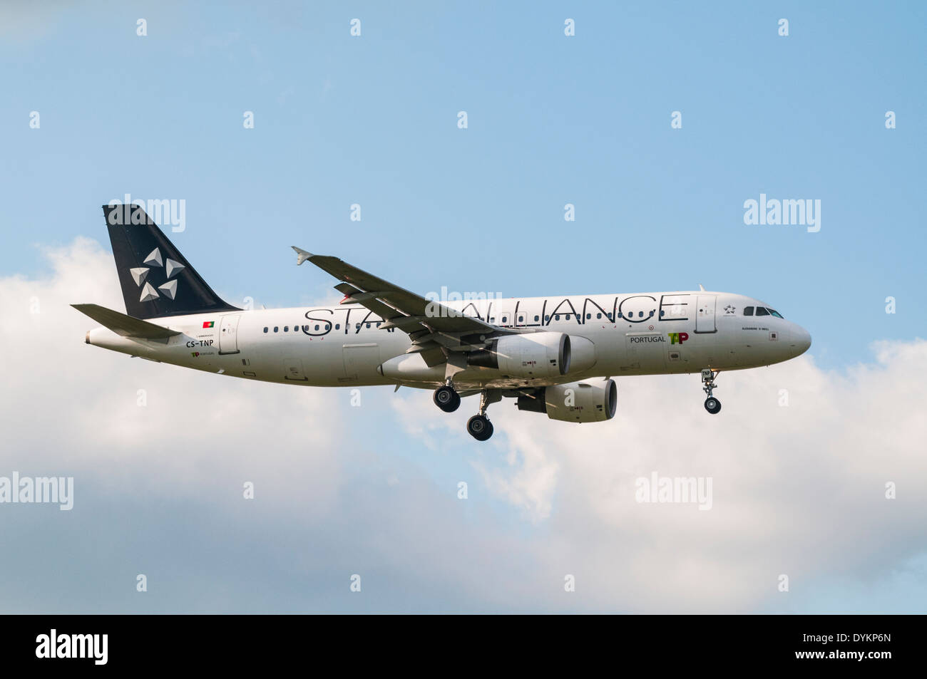 Side view of a TAP Portugal Airbus A320 plane in Star Alliance colours ...