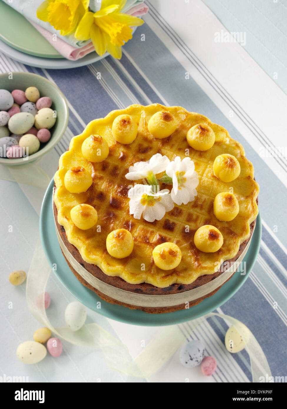 Simnel cake hi-res stock photography and images - Alamy