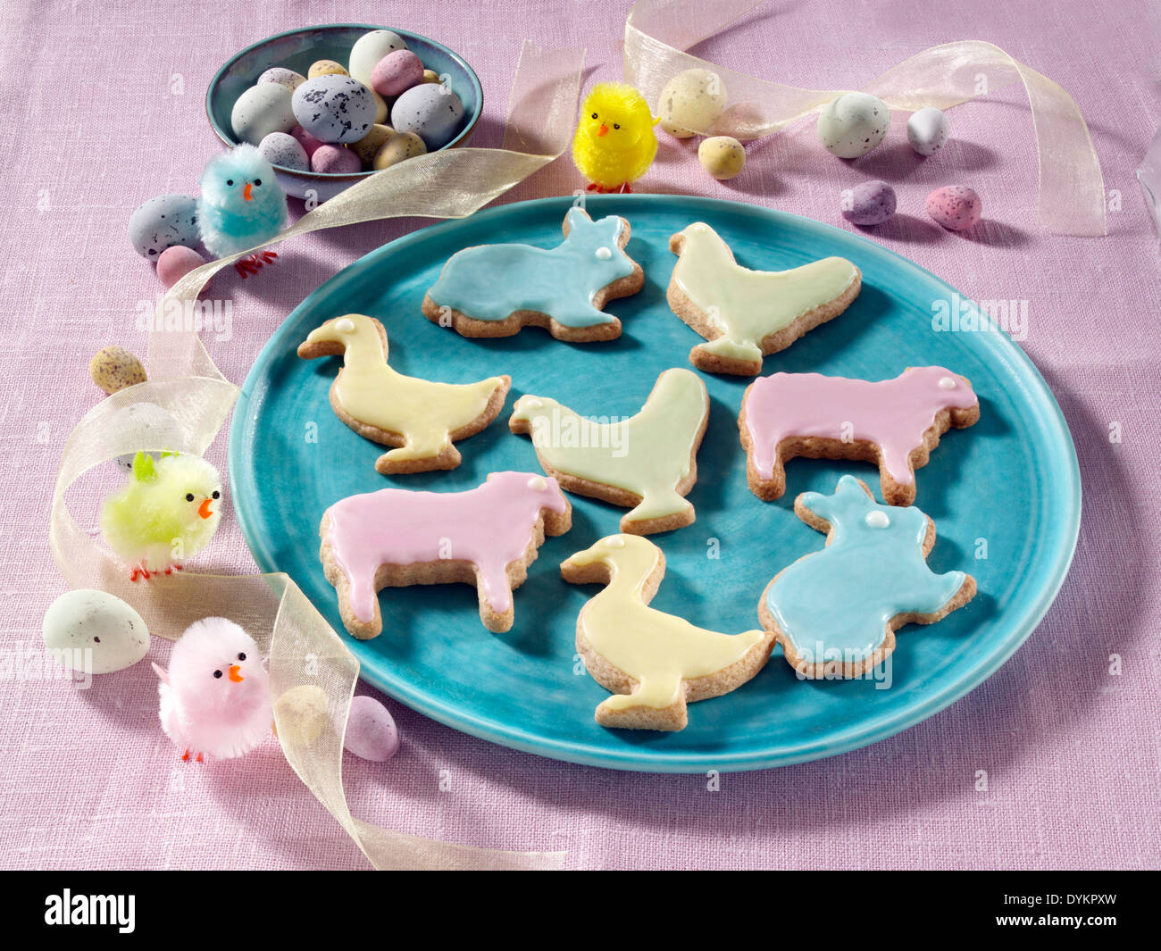 Animal chocolate biscuits hi-res stock photography and images - Alamy