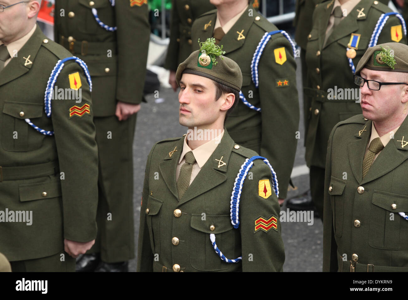 Members of the Irish Defence Force during the Saint Patrick's Day ...