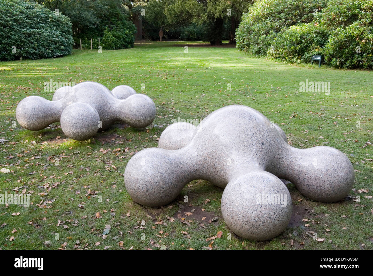 Yorkshire Sculpture Park, YSP, UK, 2012: futuristic blobbly spider art ...