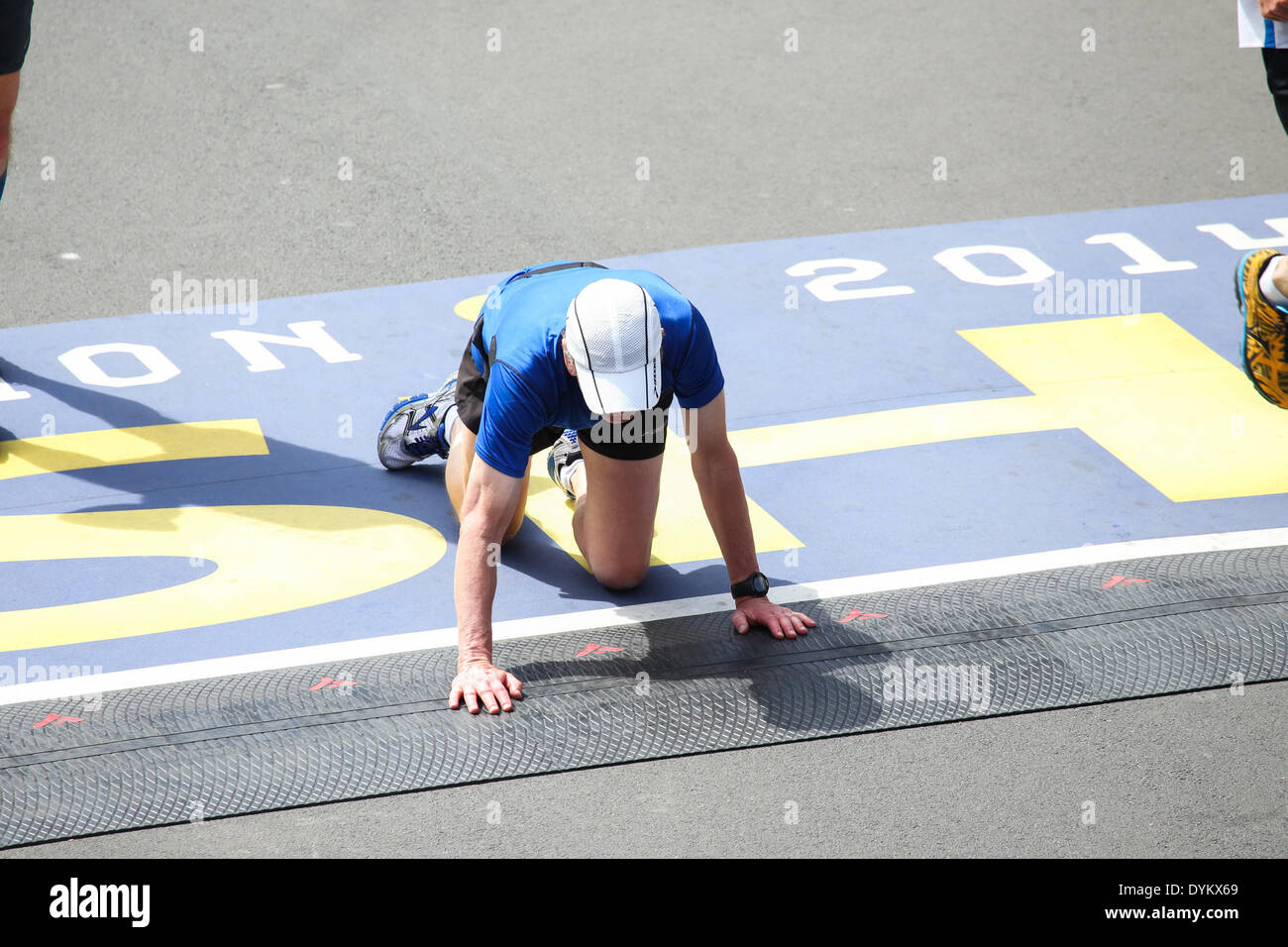 Boston, Massachusetts, USA. 21st Apr, 2014. Tens of thousands of ...