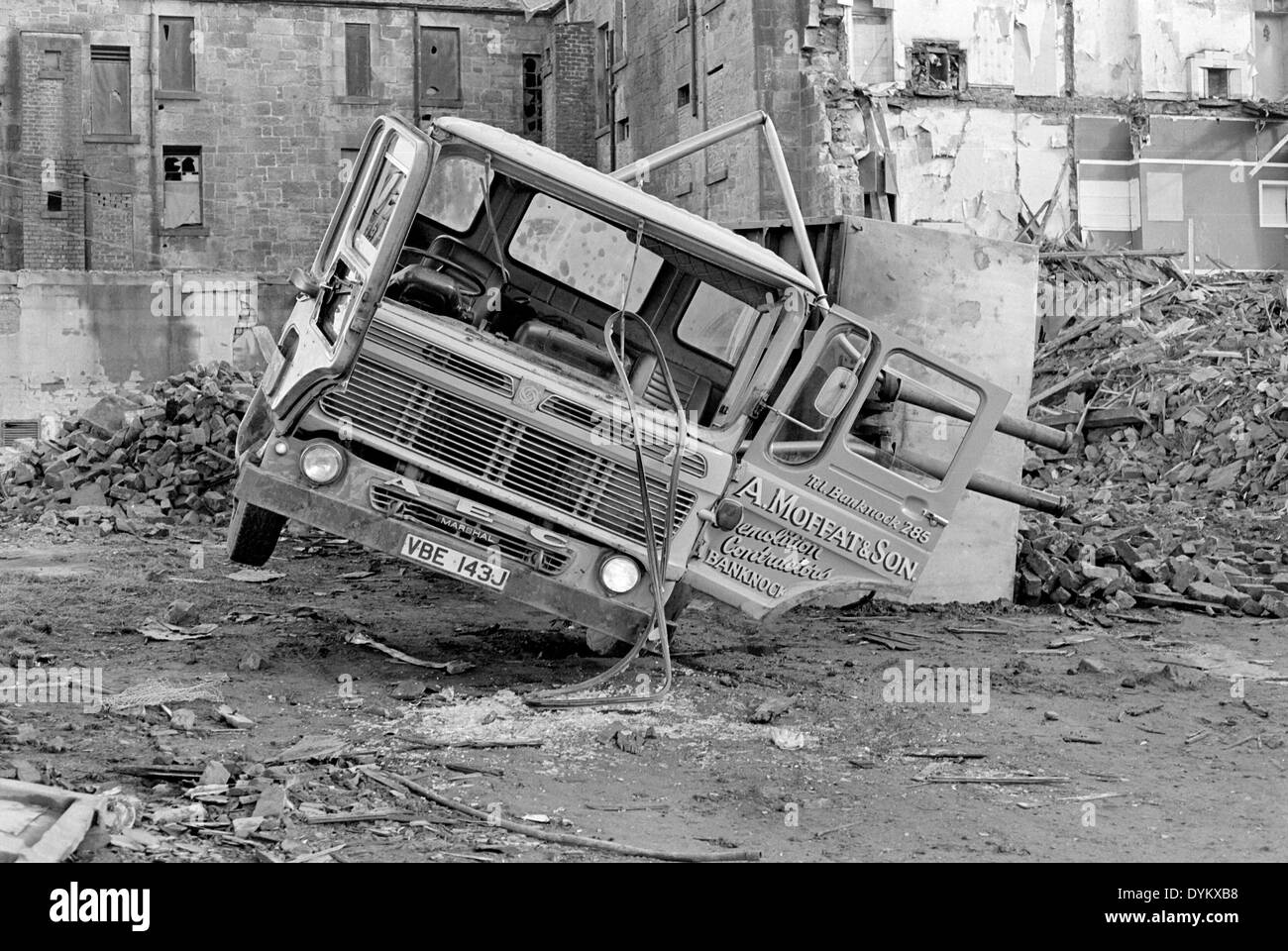 The lorry that demolished itself. This lorry tried to dump its load and ...