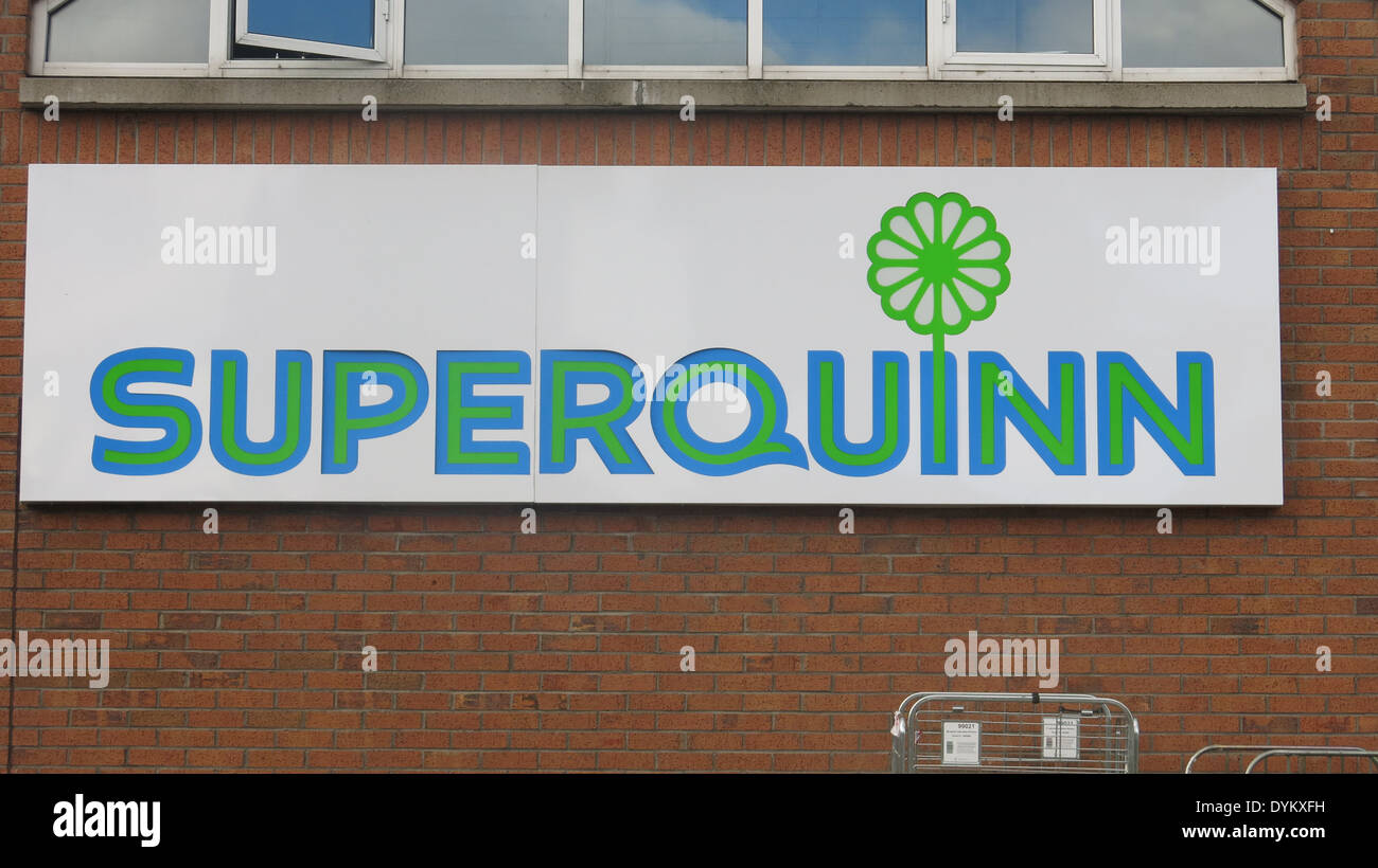 Supervalu logo hi-res stock photography and images - Alamy