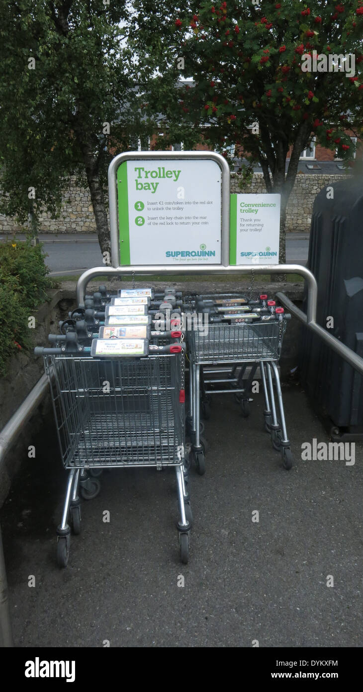 Trolley bay superquinn shopping centre hi-res stock photography and ...