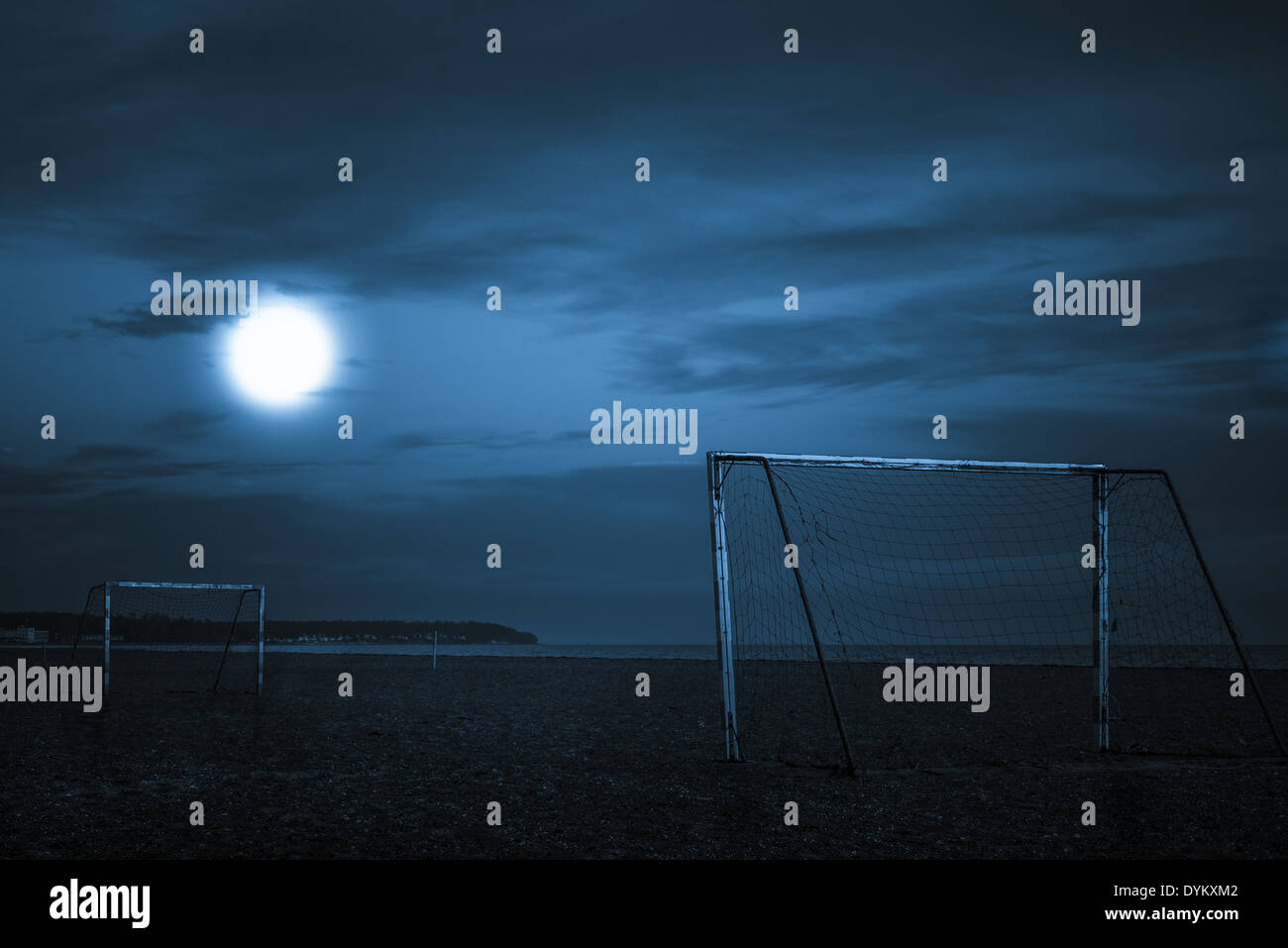 Soccer pitch background hi-res stock photography and images - Alamy