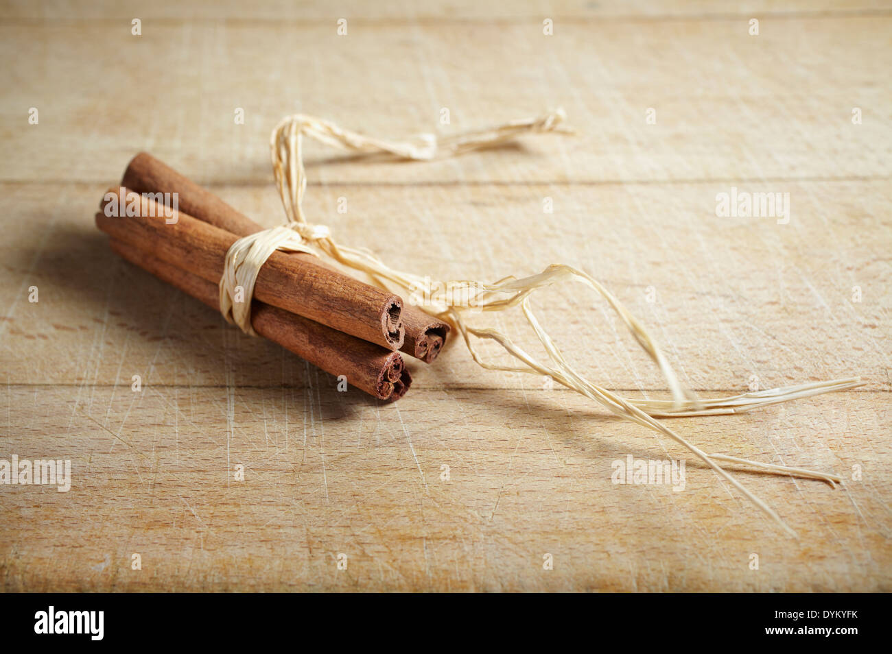 Pine chopping board hi-res stock photography and images - Alamy