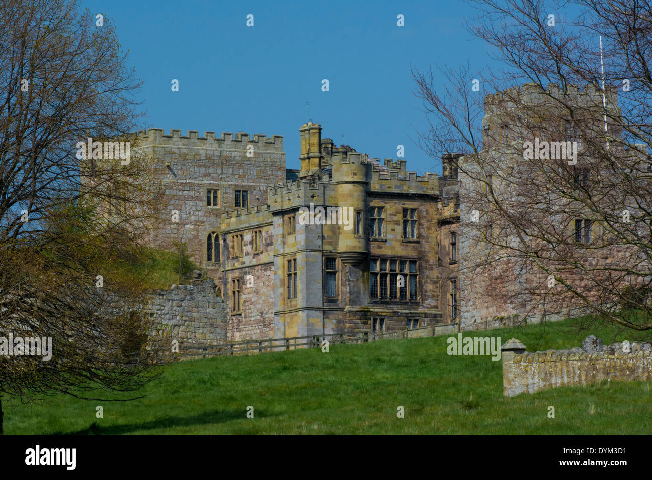 Ford castle hi-res stock photography and images - Alamy