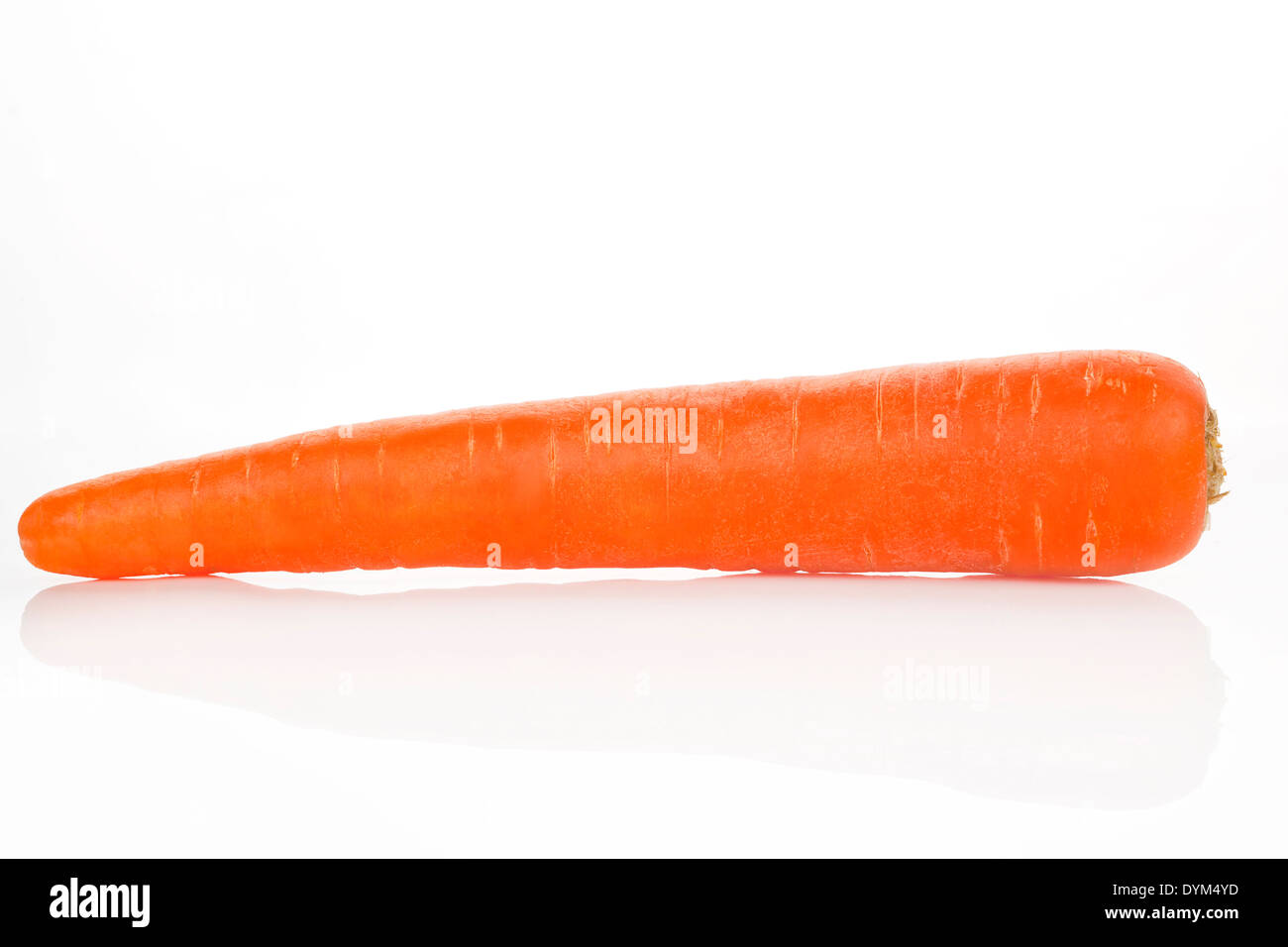 Single carrot isolated over white background Stock Photo - Alamy