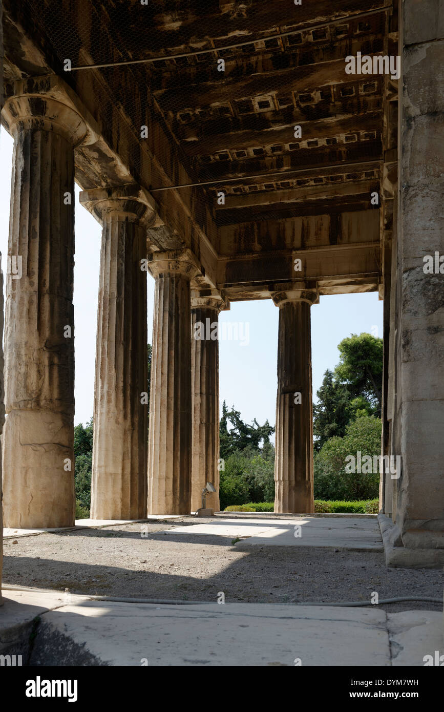 Pronaos hi-res stock photography and images - Alamy