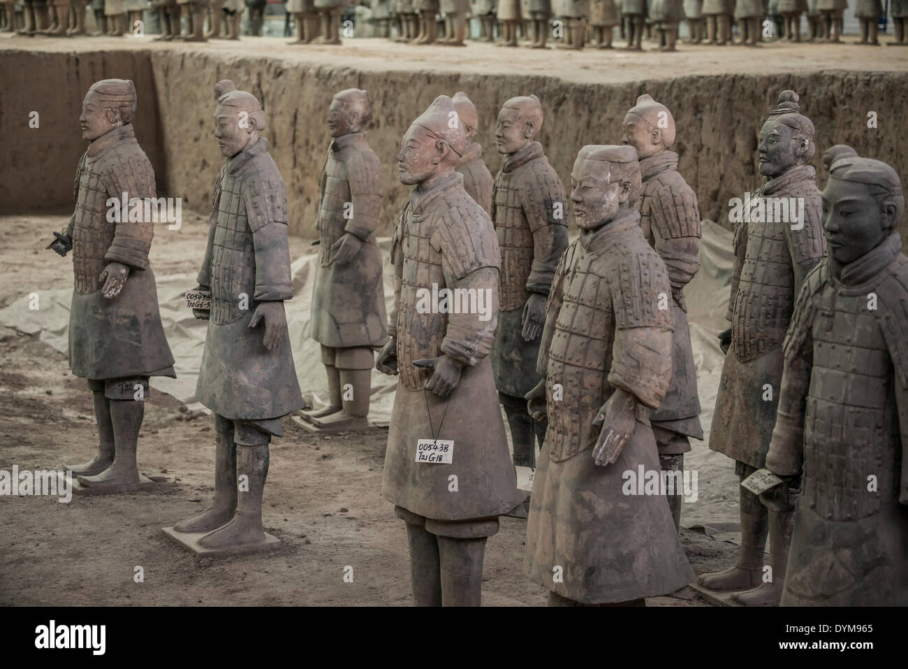 Army sculptures hi-res stock photography and images - Alamy