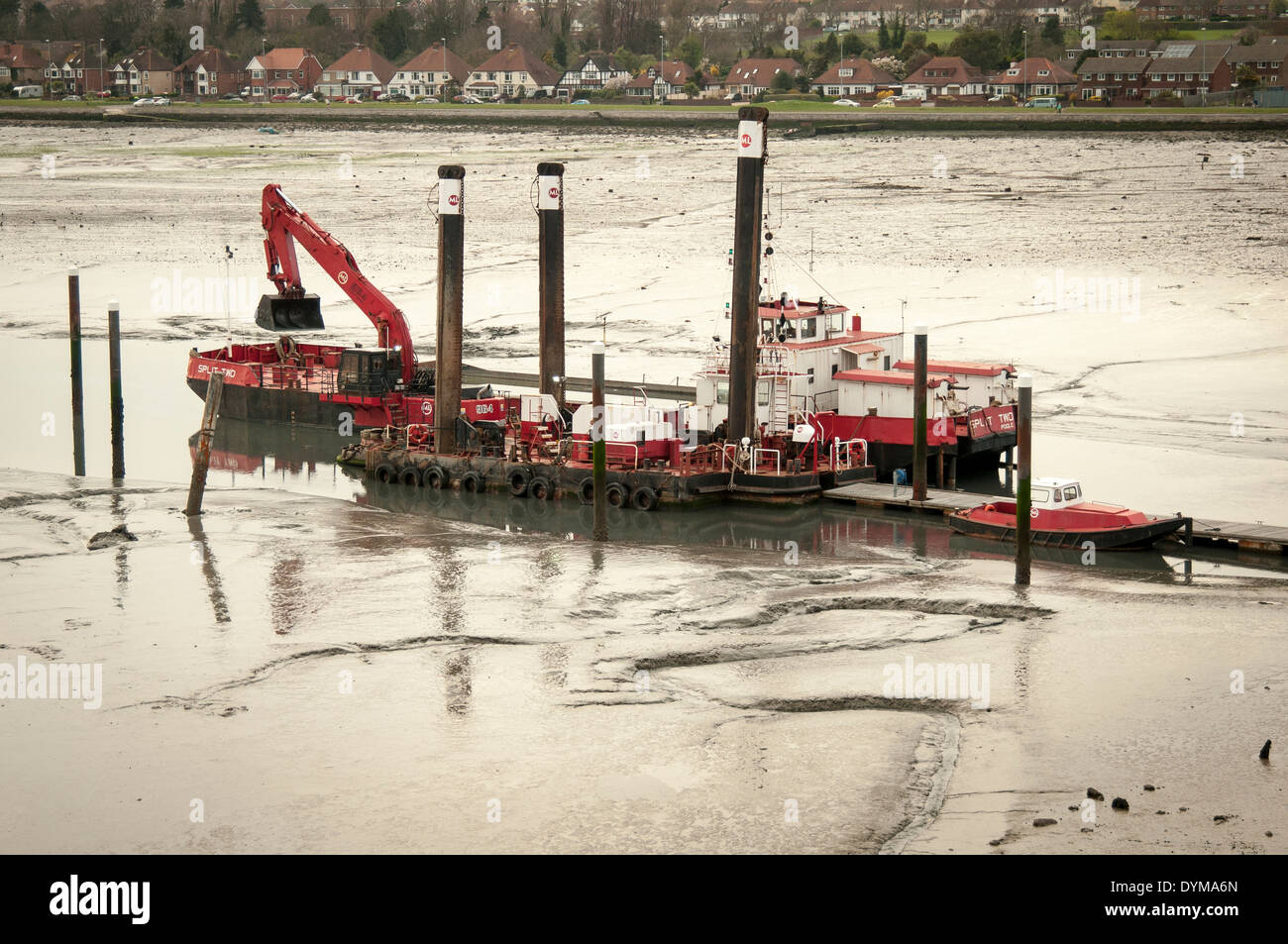 Split hopper barge hi-res stock photography and images - Alamy