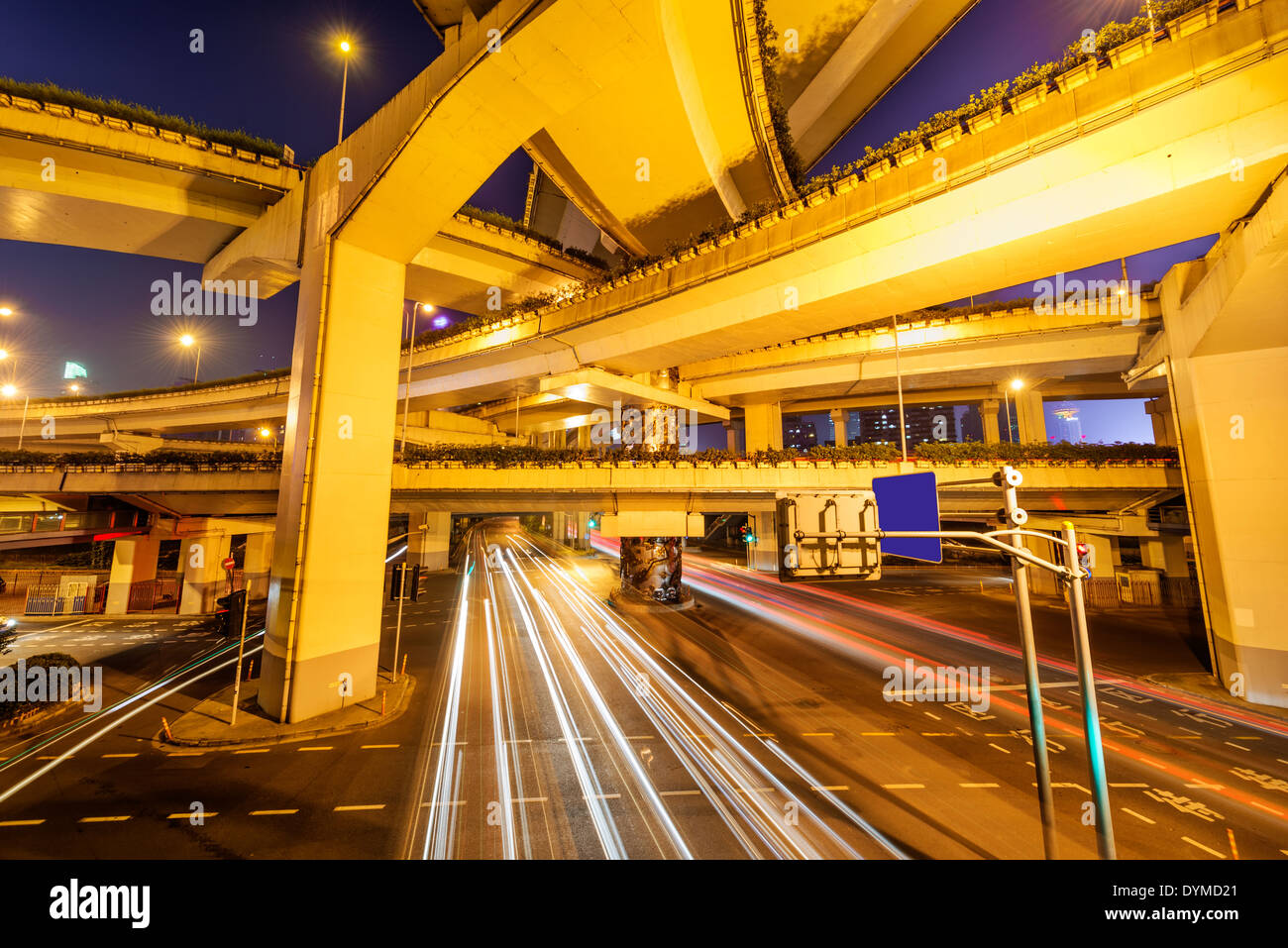 Beautiful interchange overpass city skyline hi-res stock photography ...