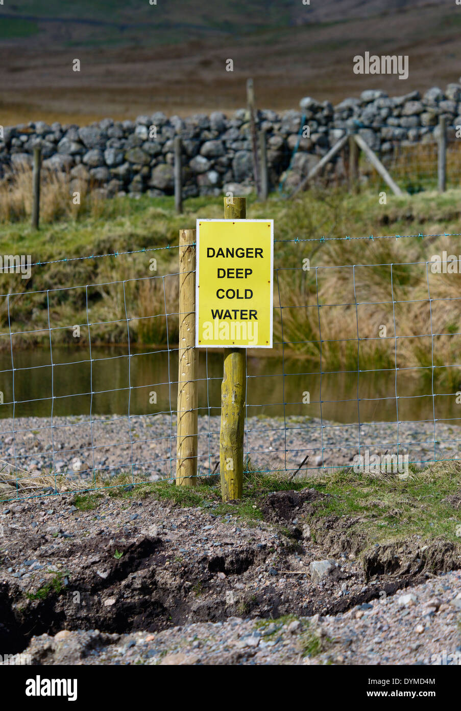 'DANGER DEEP COLD WATER', warning sign. Shap Pink Granite Quarry, Shap ...