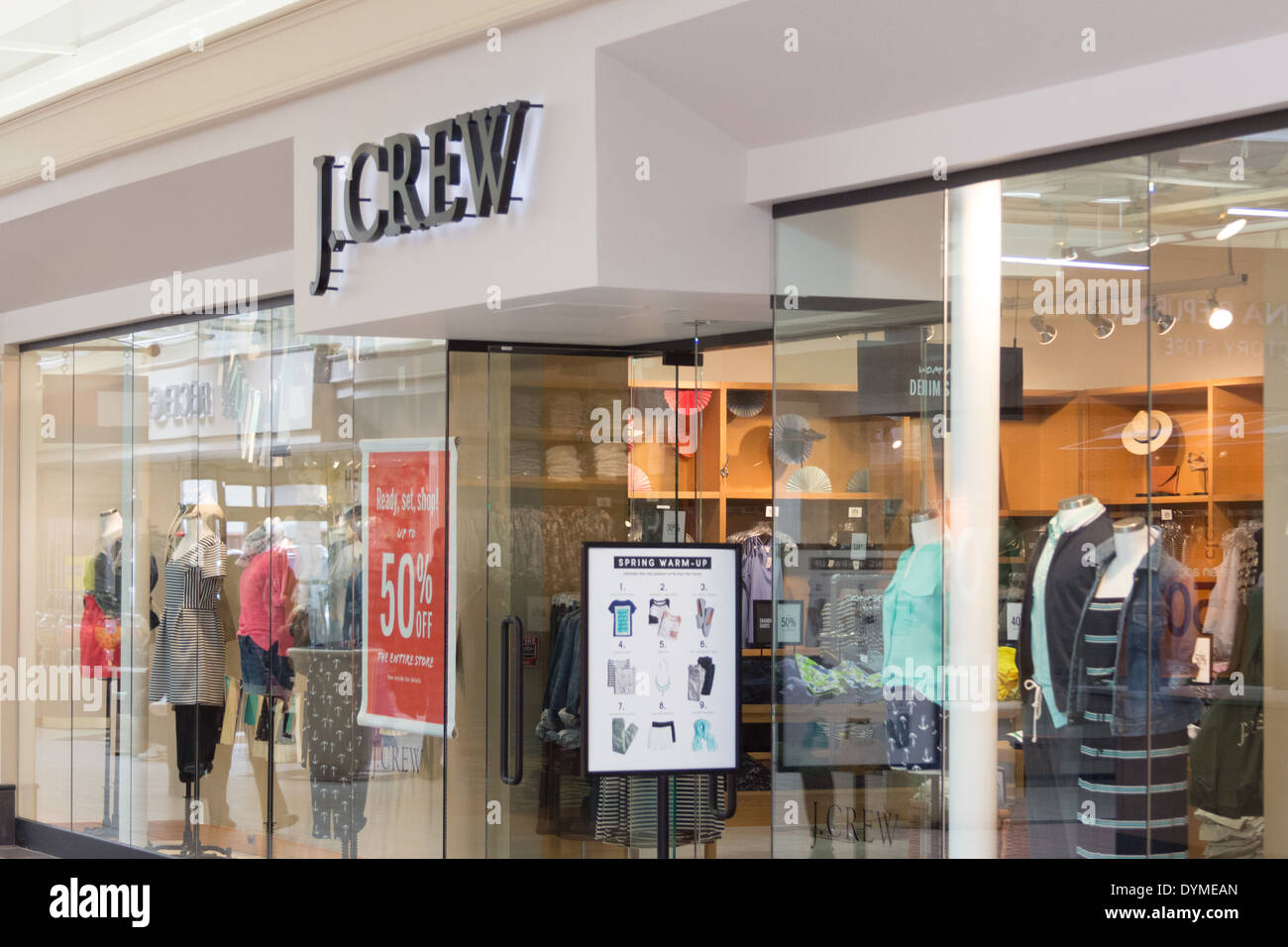 J crew store hi-res stock photography and images - Alamy