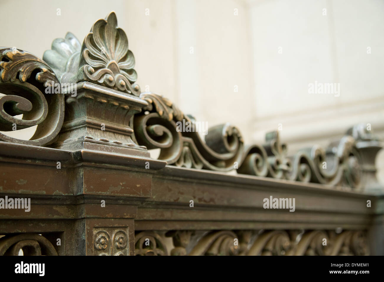 New metal fence hi-res stock photography and images - Alamy