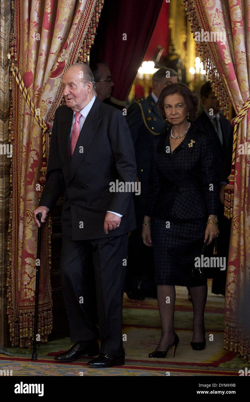 Madrid, Spain. 22nd Apr, 2014. King Juan Carlos of Spain, Queen Sofia ...