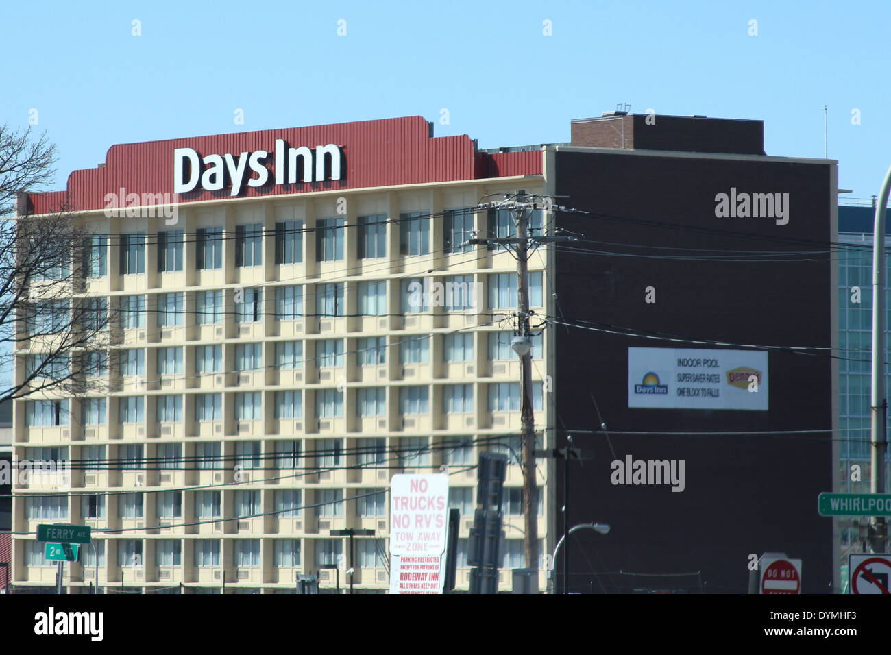 Days inn hi-res stock photography and images - Alamy