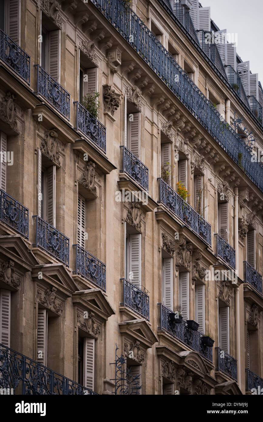 Classic Paris apartment buildings in late winter sunshine Stock Photo ...