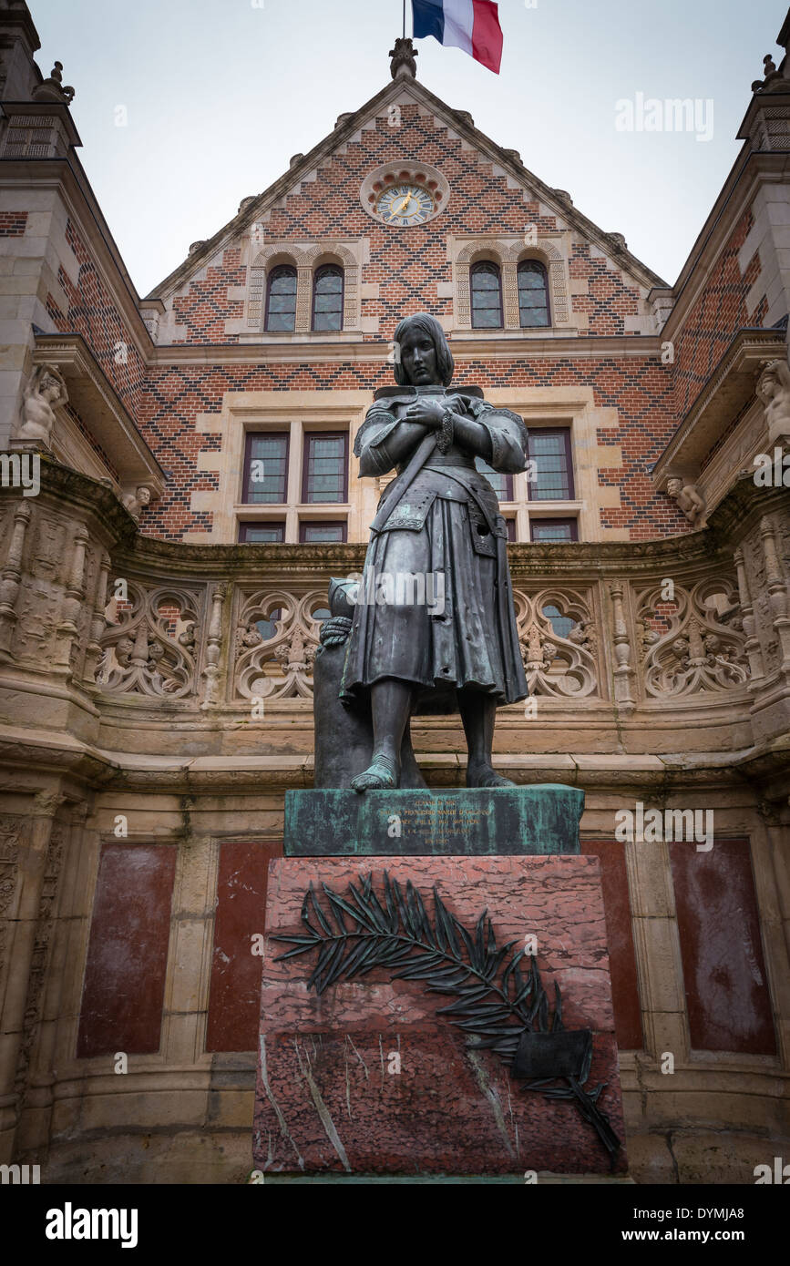Statue of Joan of Arc in the Hotel Groslot, Orleans, France Stock Photo - Alamy