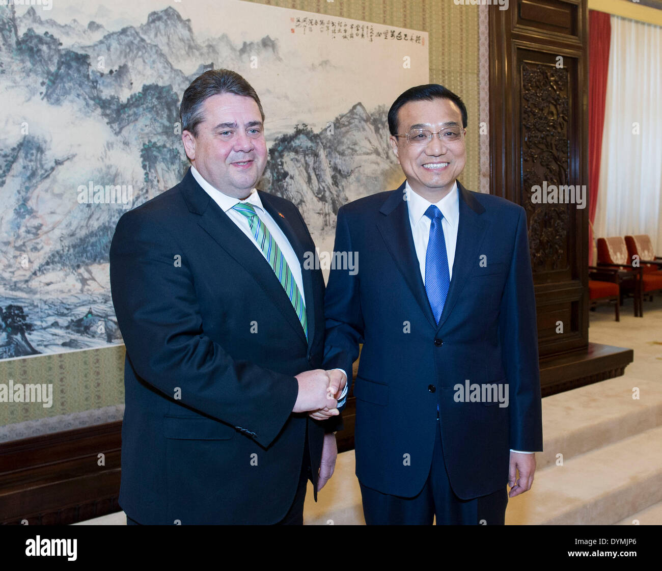 Beijing, China. 22nd Apr, 2014. Chinese Premier Li Keqiang (R) meets ...