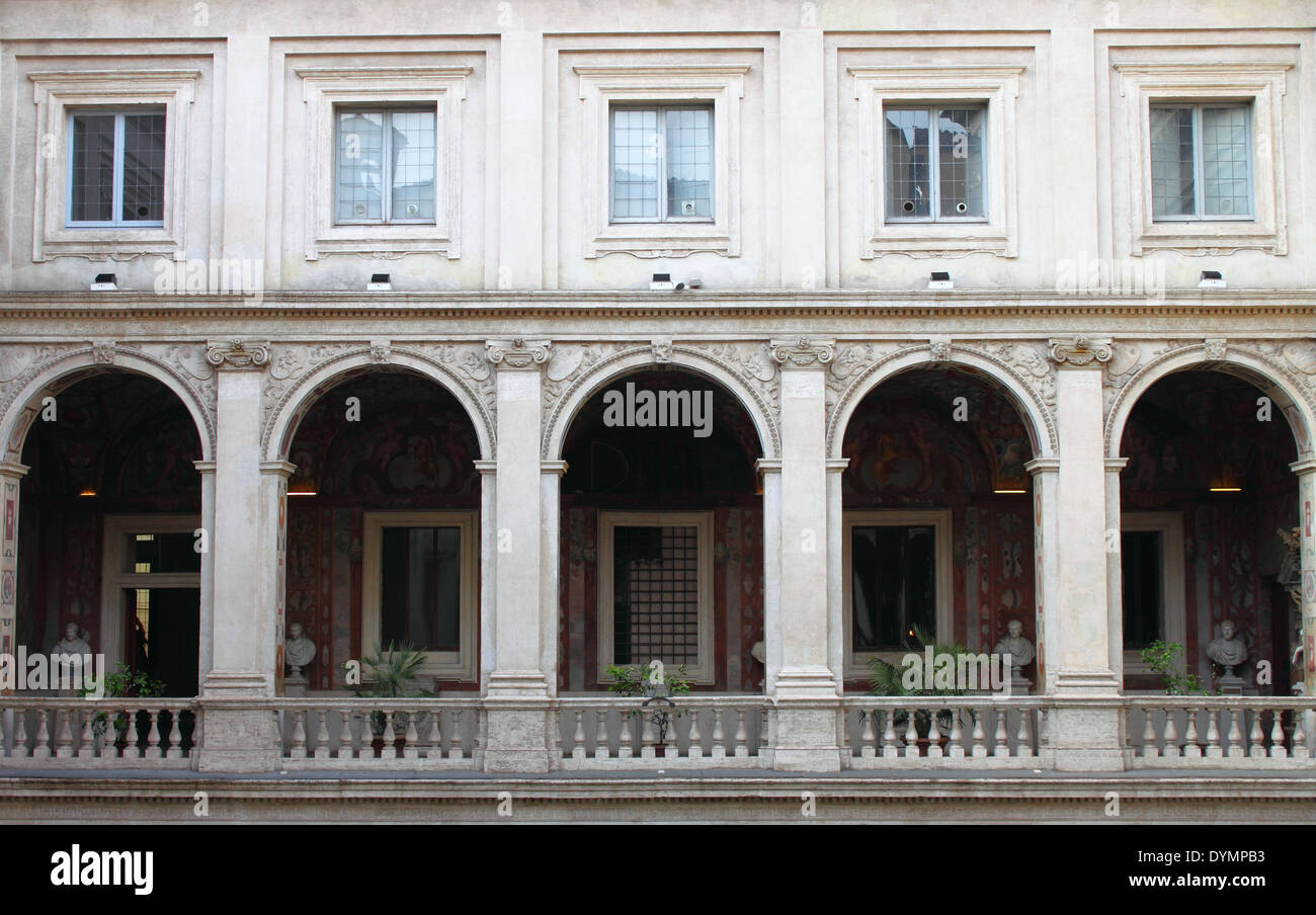 Renaissance arcades hi-res stock photography and images - Alamy
