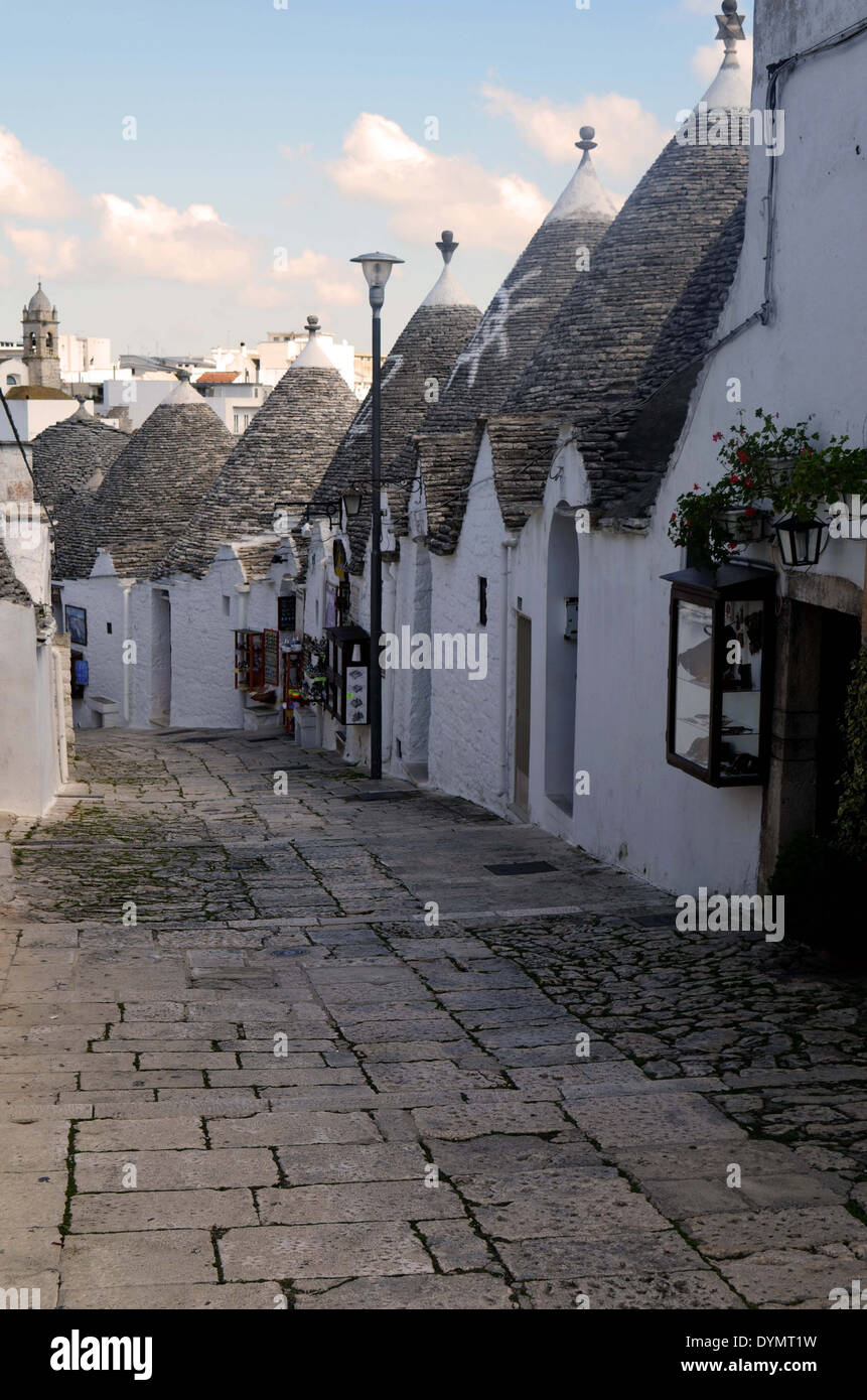 Alberobello,'Trulli' style houses with decorative style rooves each ...