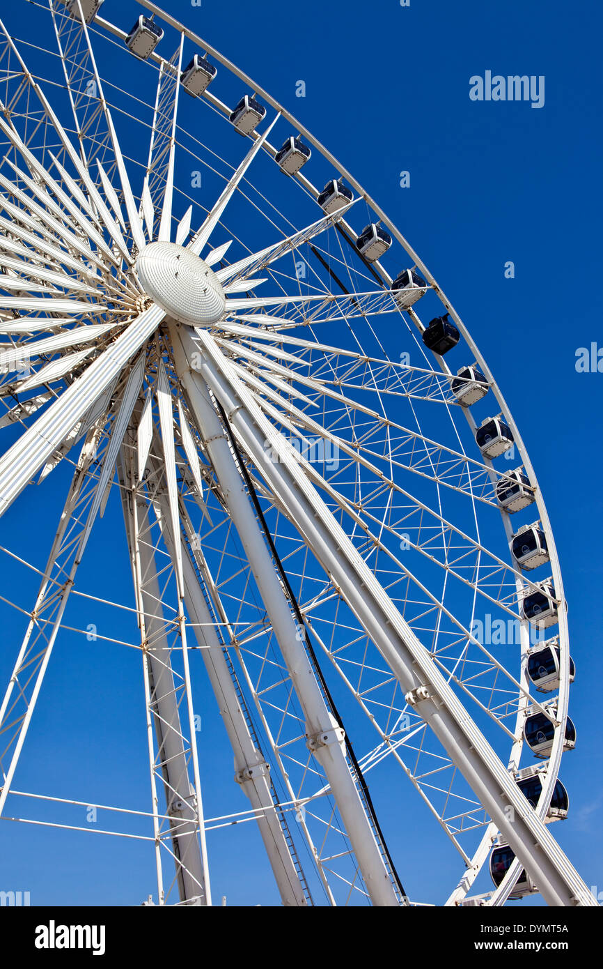 The magnificent Ferris Wheel of Liverpool Stock Photo - Alamy