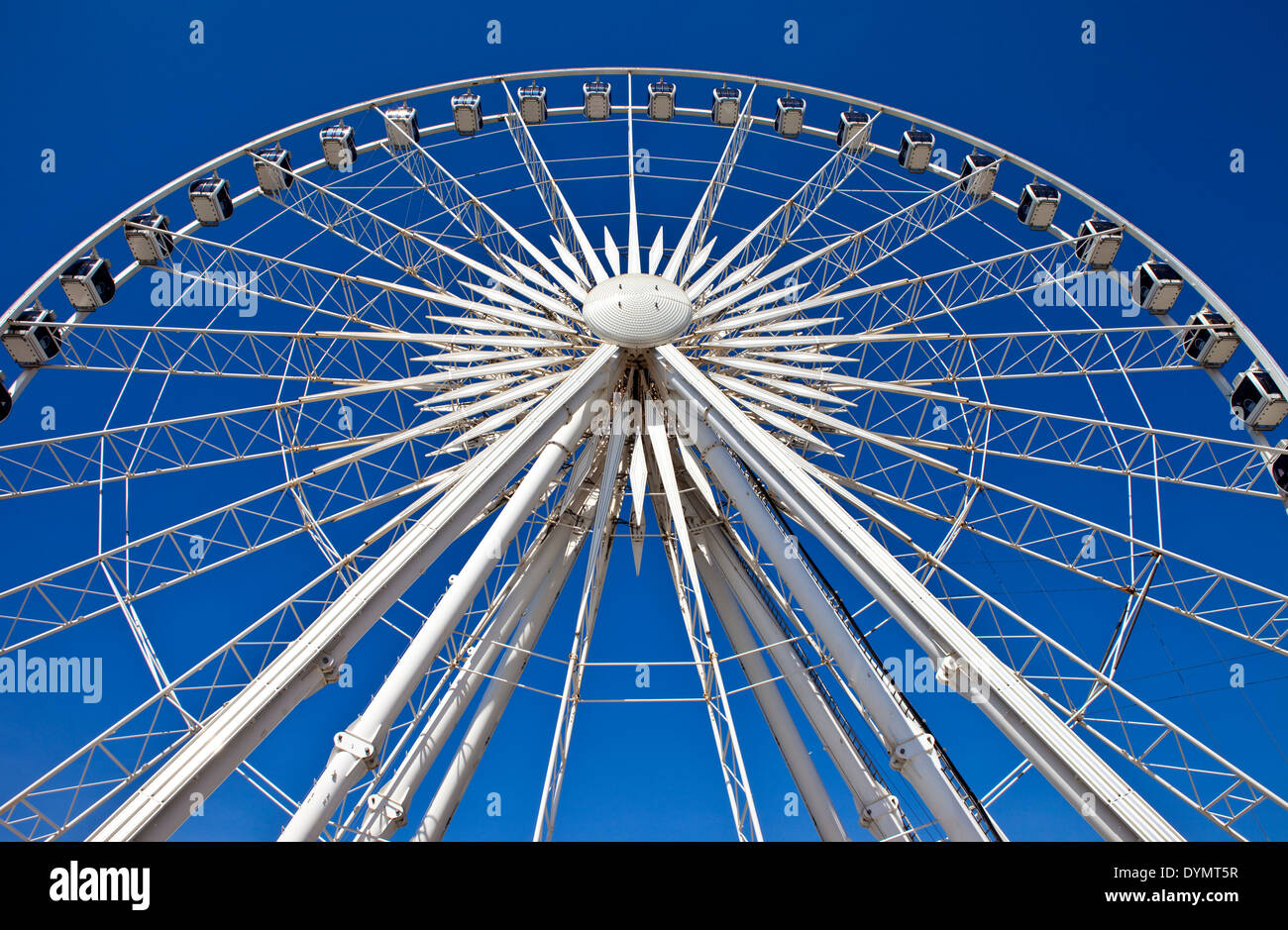 The magnificent Ferris Wheel of Liverpool Stock Photo - Alamy