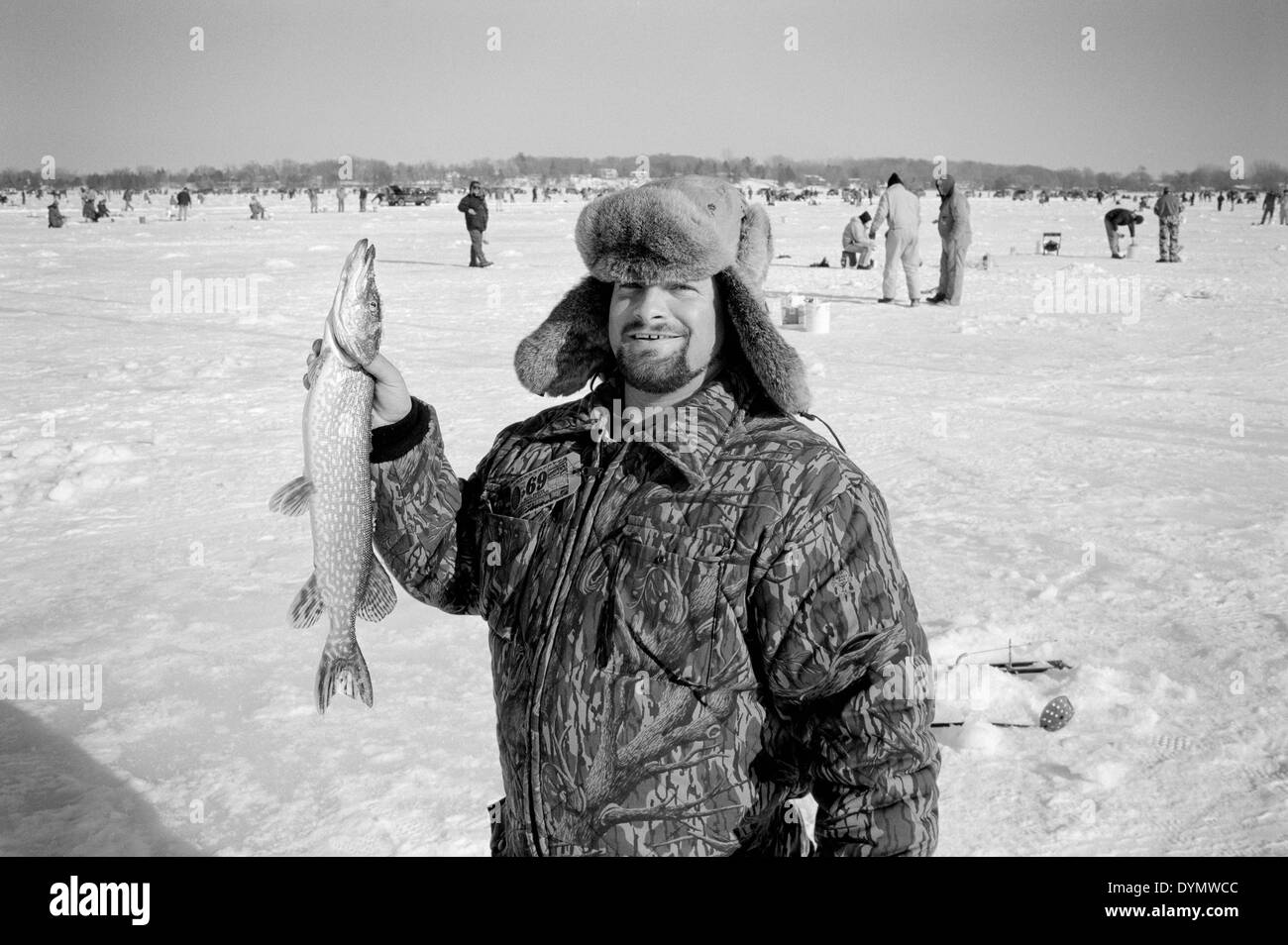 Ice fishing in minnesota hi-res stock photography and images - Alamy