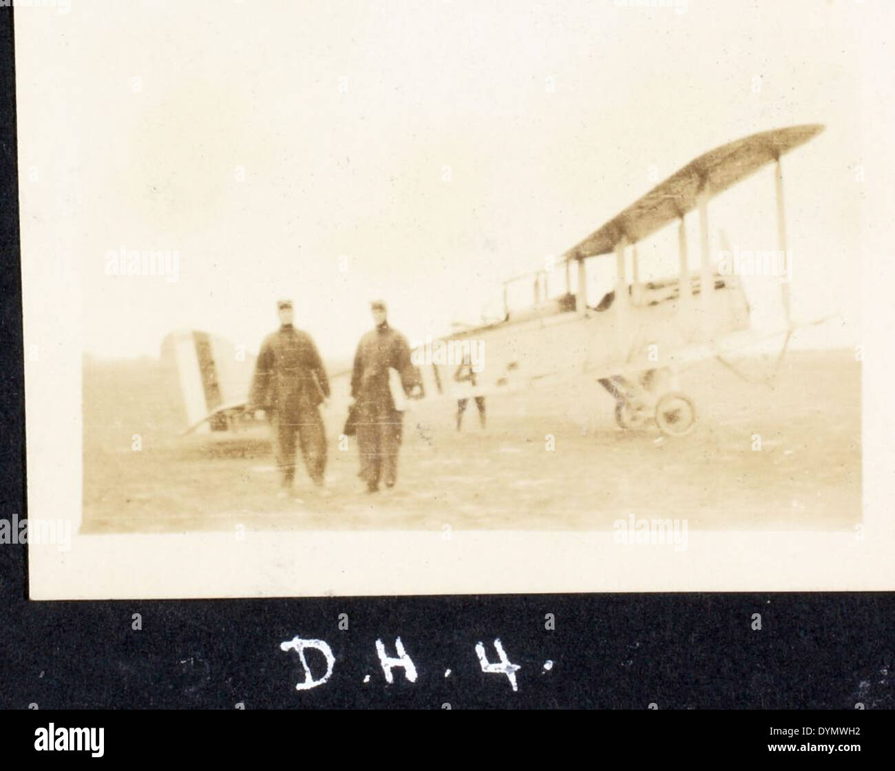 AL 2 Rowell, registered 00281, was an early glider used in both World ...