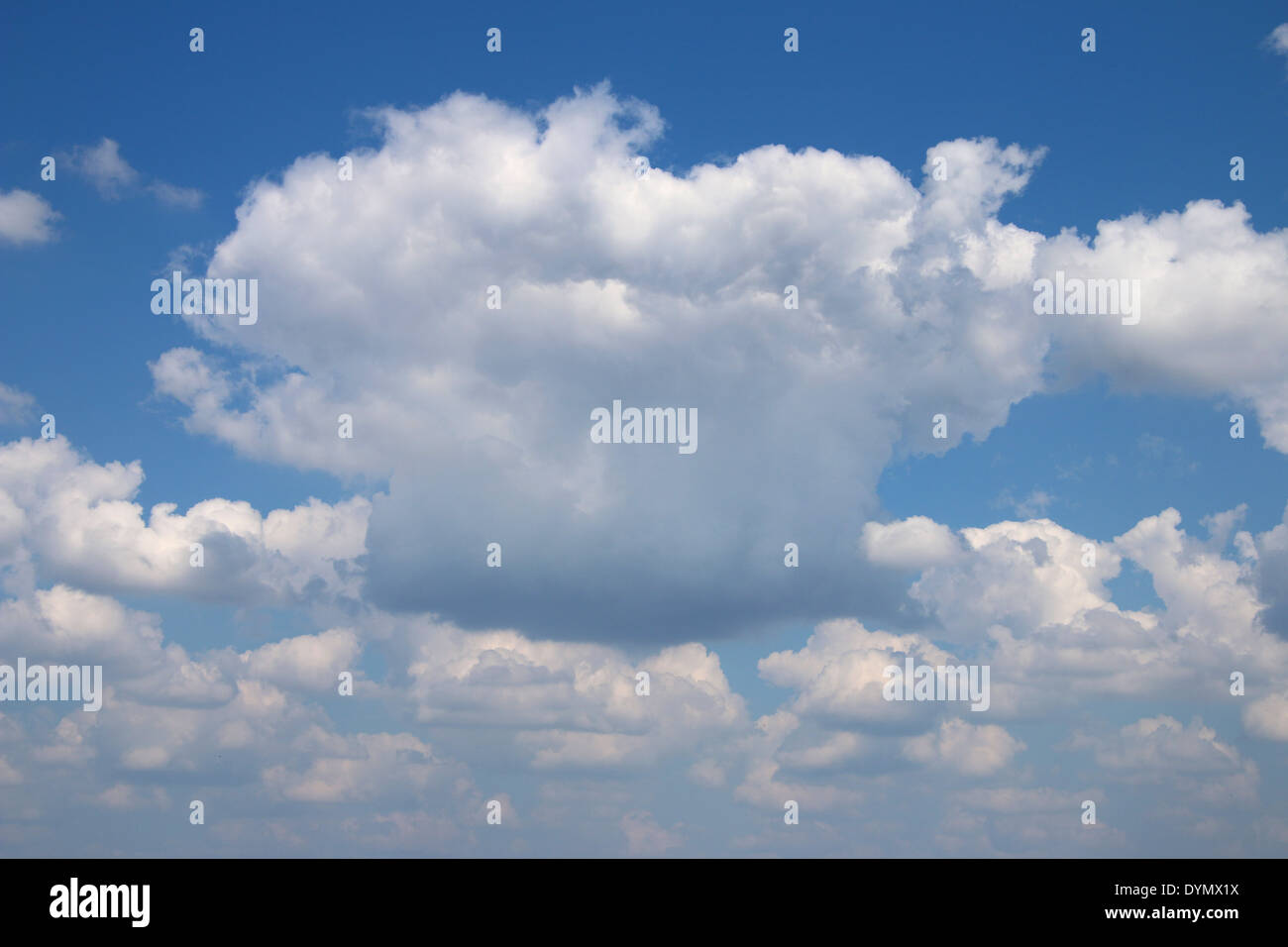 Clear sky with white clouds hi-res stock photography and images - Alamy
