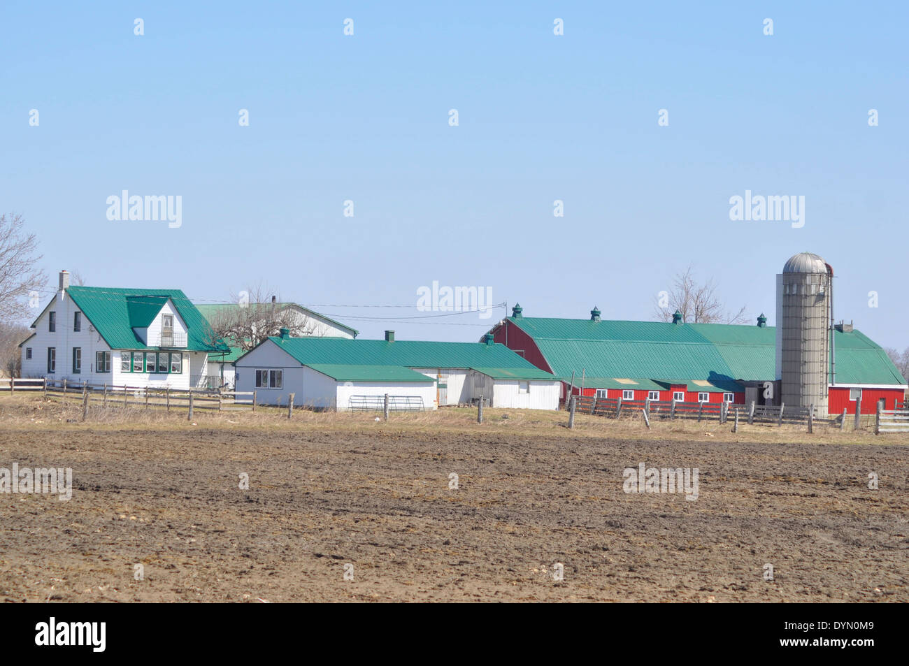 Large farm hi-res stock photography and images - Alamy