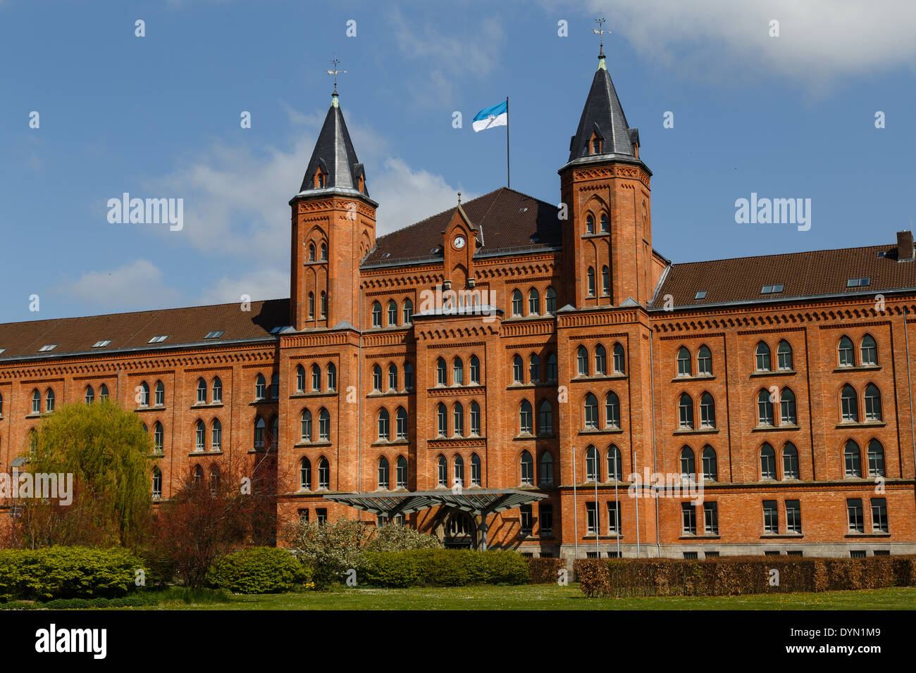 Photograph of the new city hall (Neues Rathaus) of Celle (Germany Stock ...