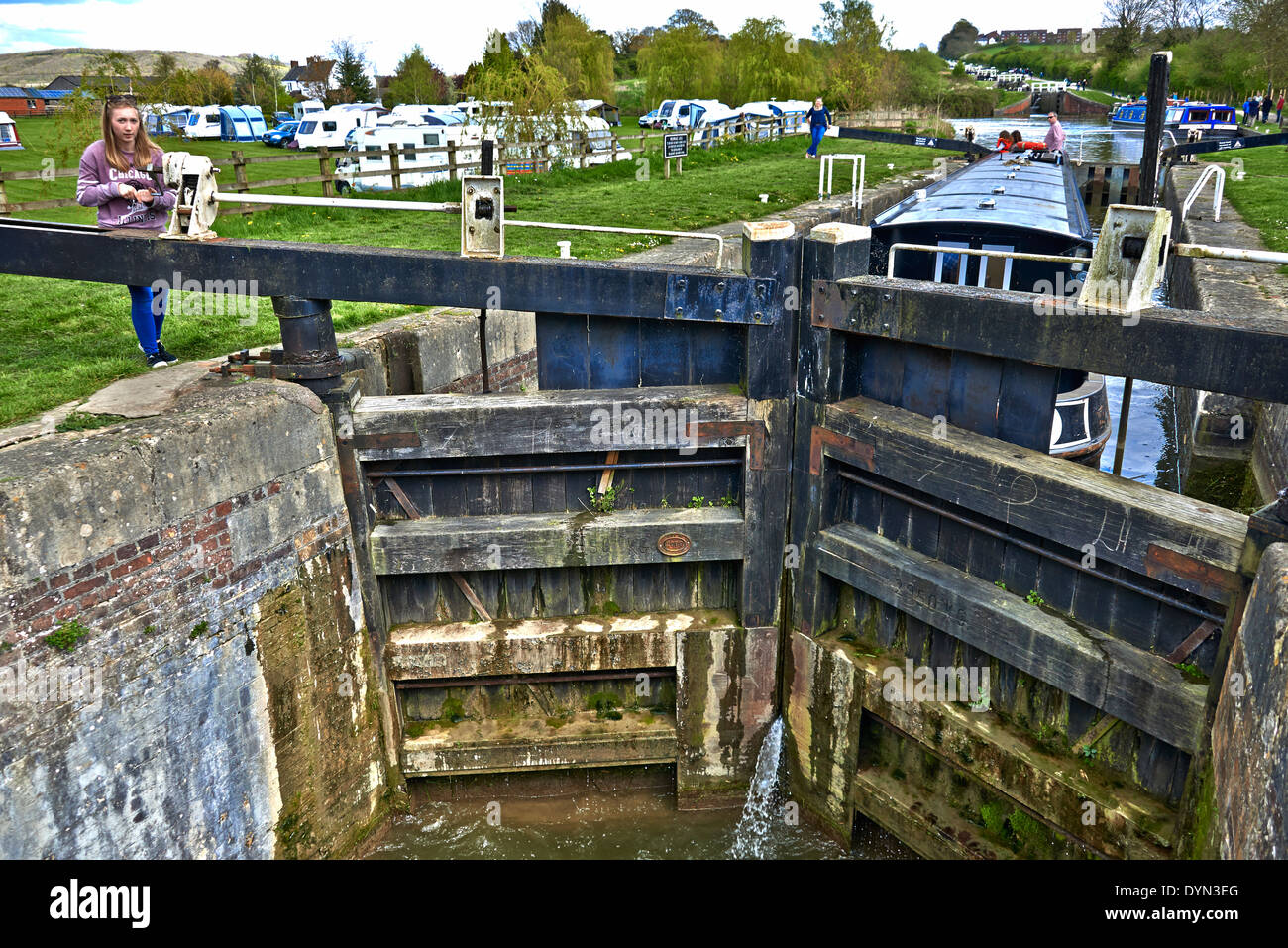 Caen Hill Locks are a flight of locks on the Kennet and Avon Canal ...