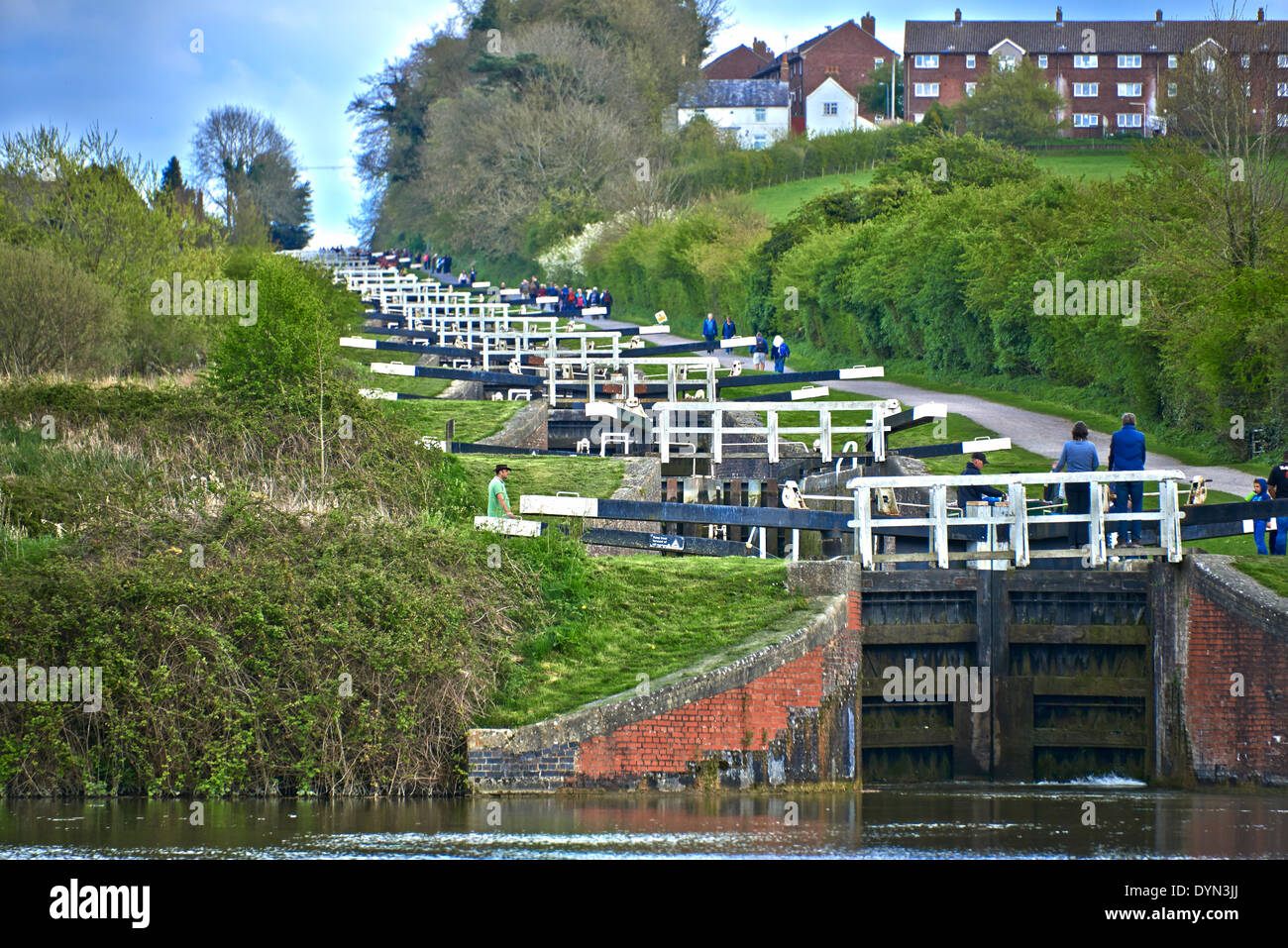 Caen hill locks hi-res stock photography and images - Alamy