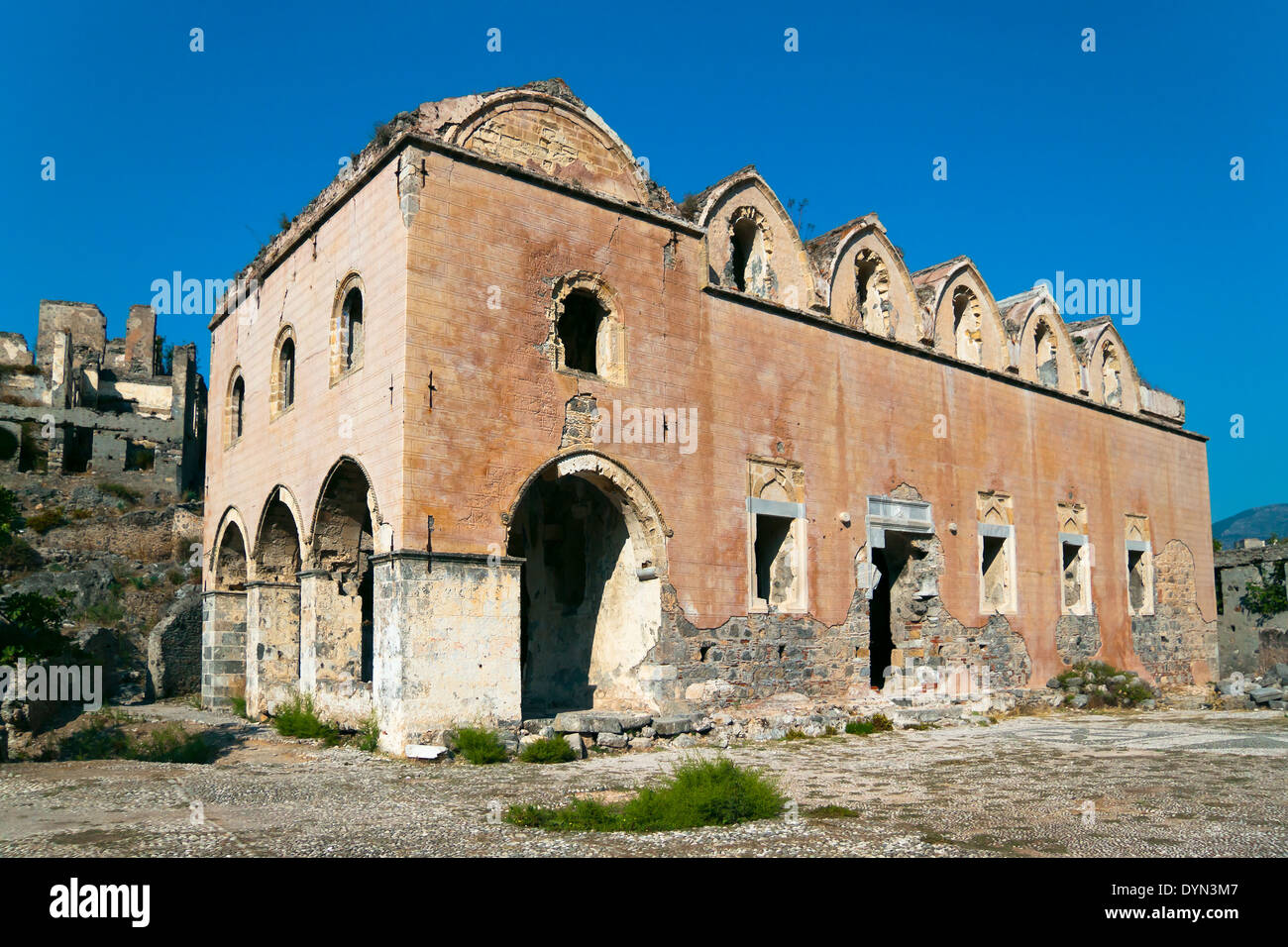 Ancient church ruins hi-res stock photography and images - Alamy
