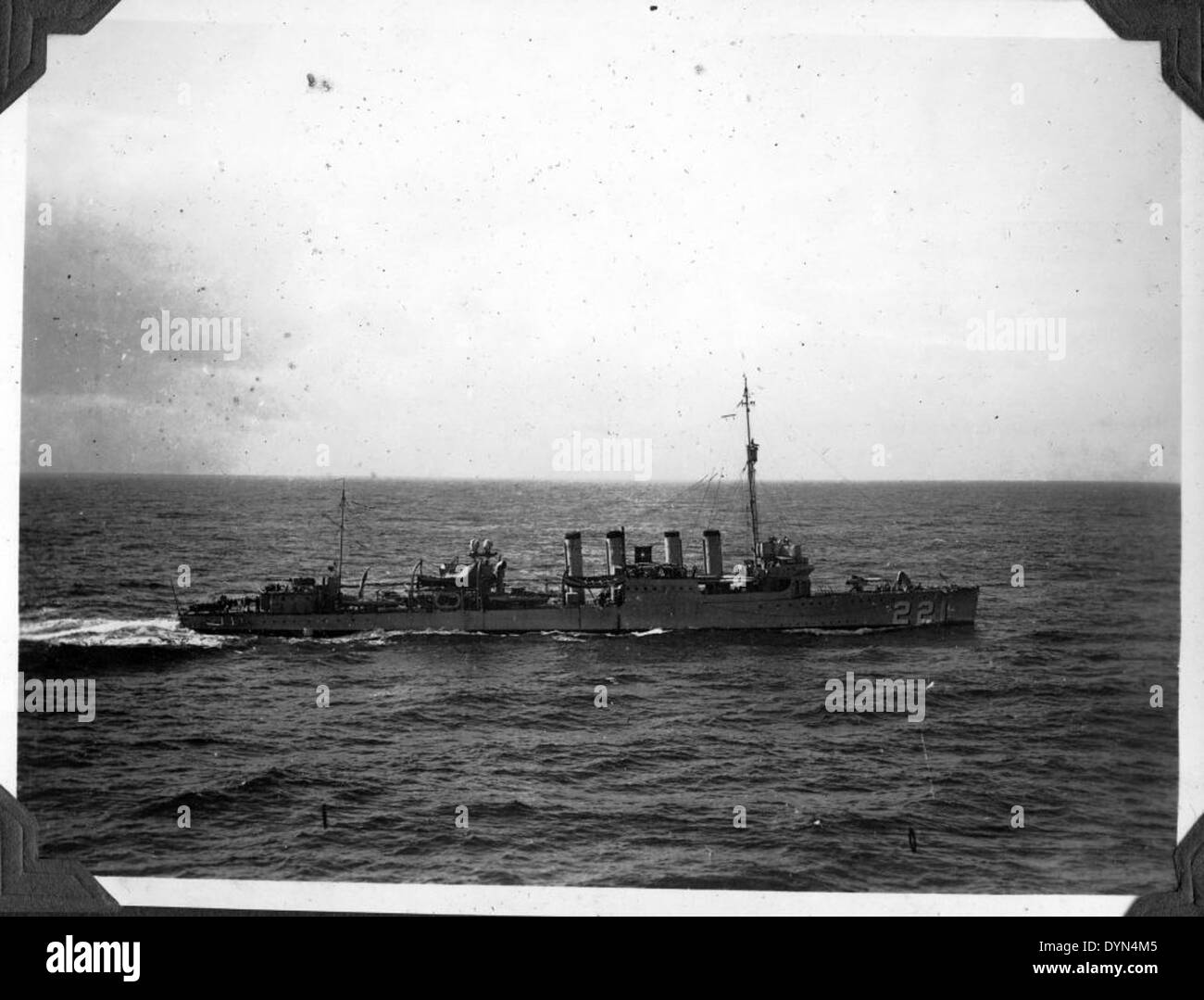 The USS Simpson (DD-221), a Clemson-class destroyer, served in the ...